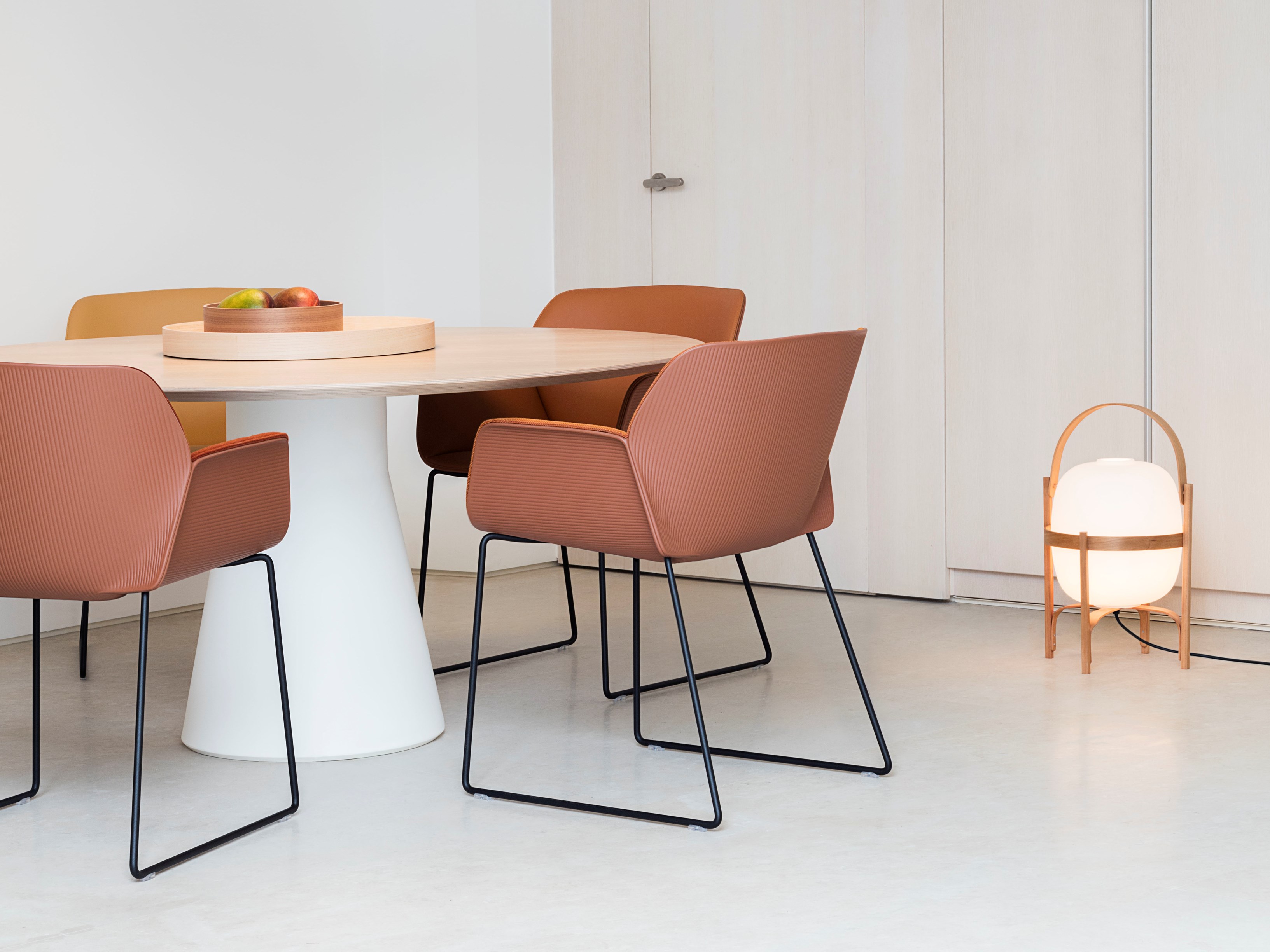 NUEZ SO2783 Chair By Andreu World | design Patricia Urquiola
