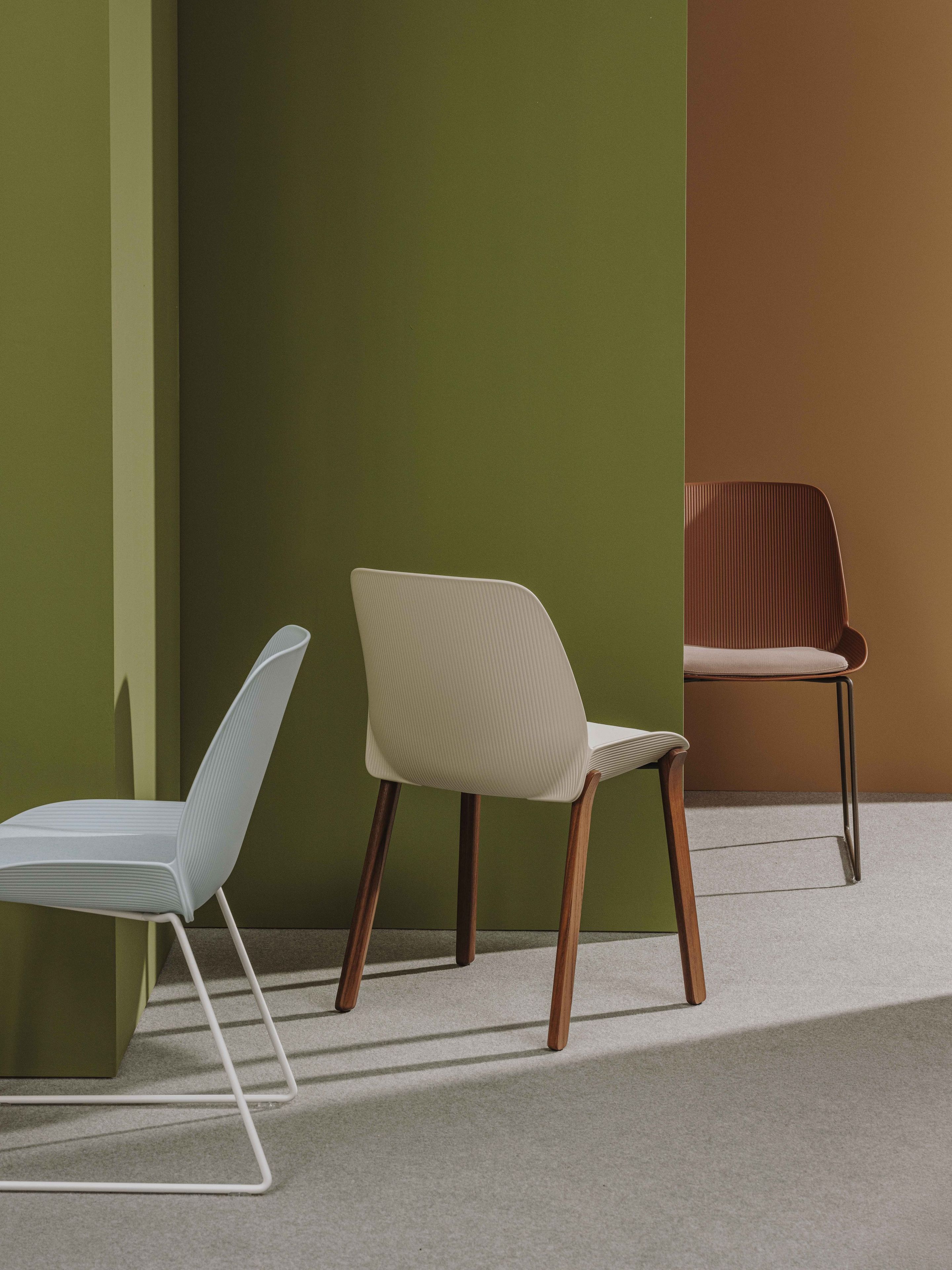 NUEZ OUTDOOR SI2799 chair By Andreu World design Patricia Urquiola