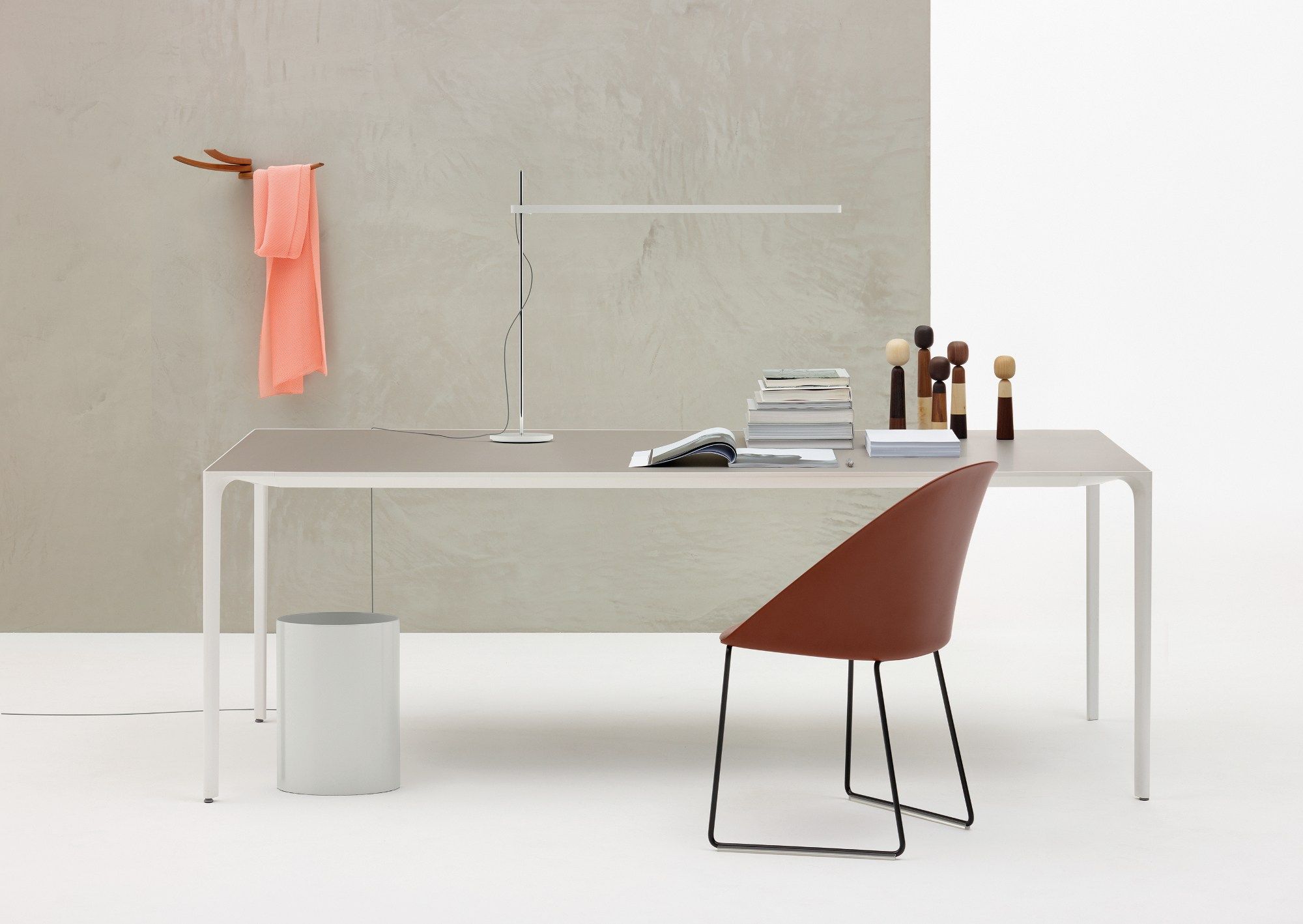 NUUR | Rectangular table By arper design Simon Pengelly