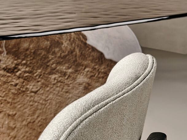 BLUR Table By Naturedesign