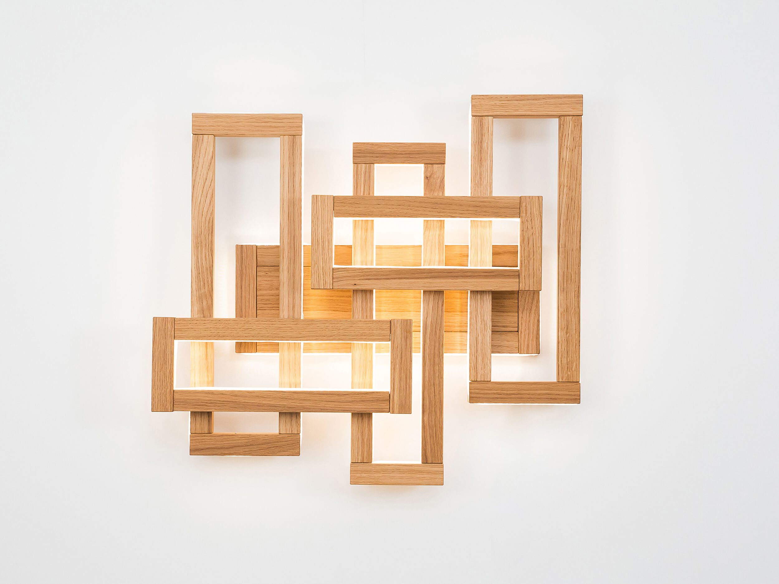 PLEX Lámpara de pared LED de madera maciza By Next Level Design Studio