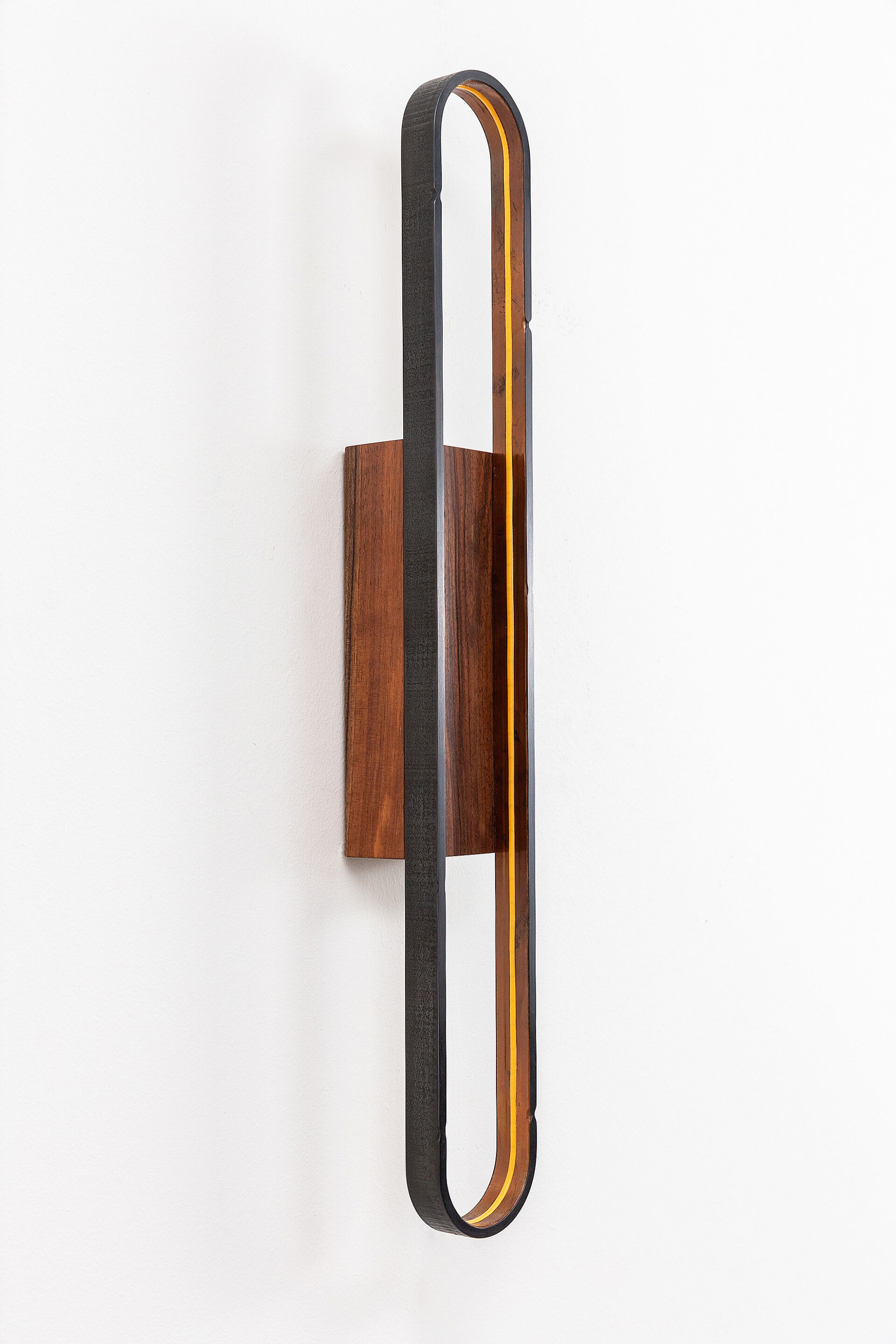 PULSAR Lámpara de pared LED de madera maciza By Next Level Design Studio