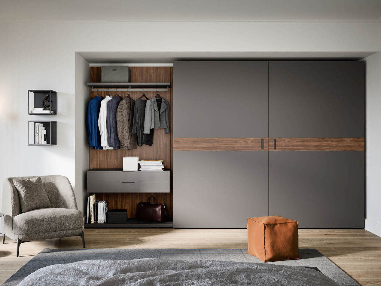 CLASS Wardrobe with coplanar doors By Novamobili