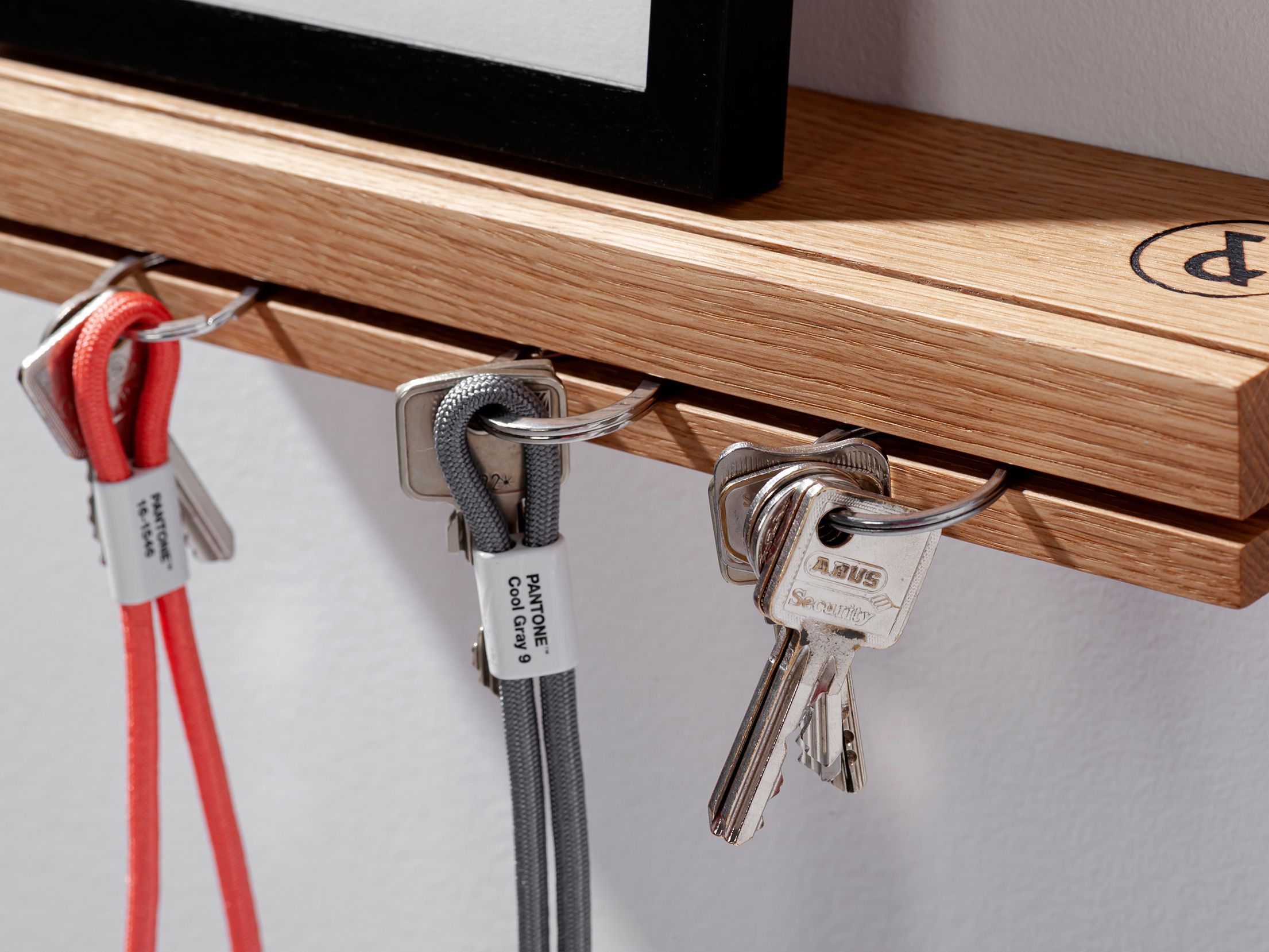 Oak key holder OAK KEY HOLDER #01 By weld & co