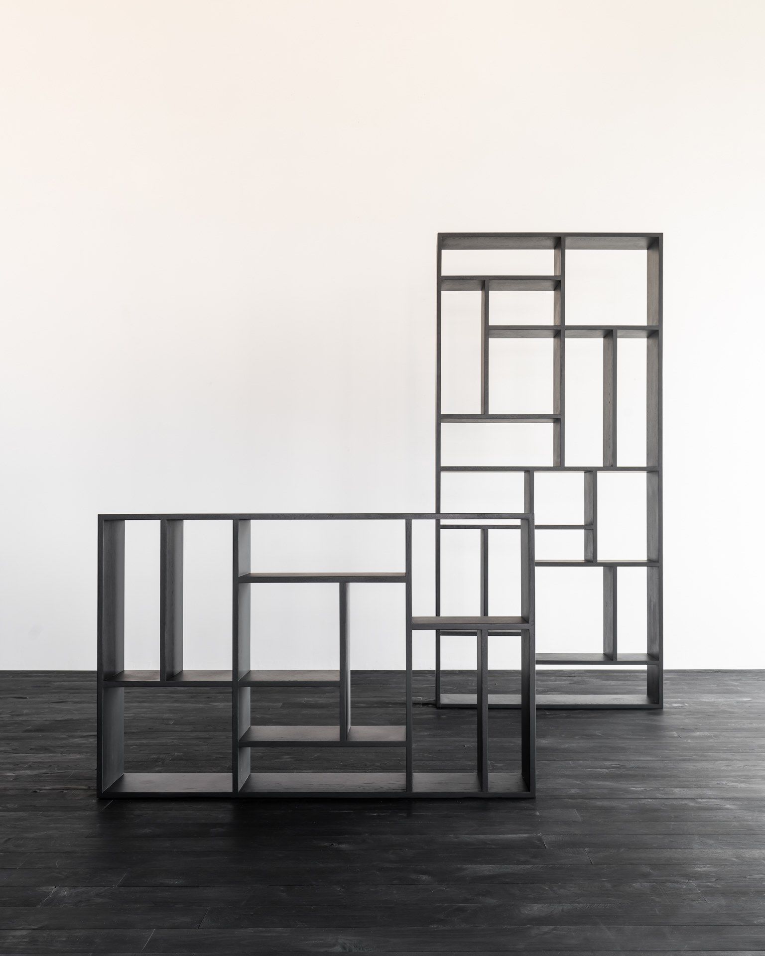 OAK M SMALL Open solid wood bookcase By Ethnicraft | design Alain Van Havre