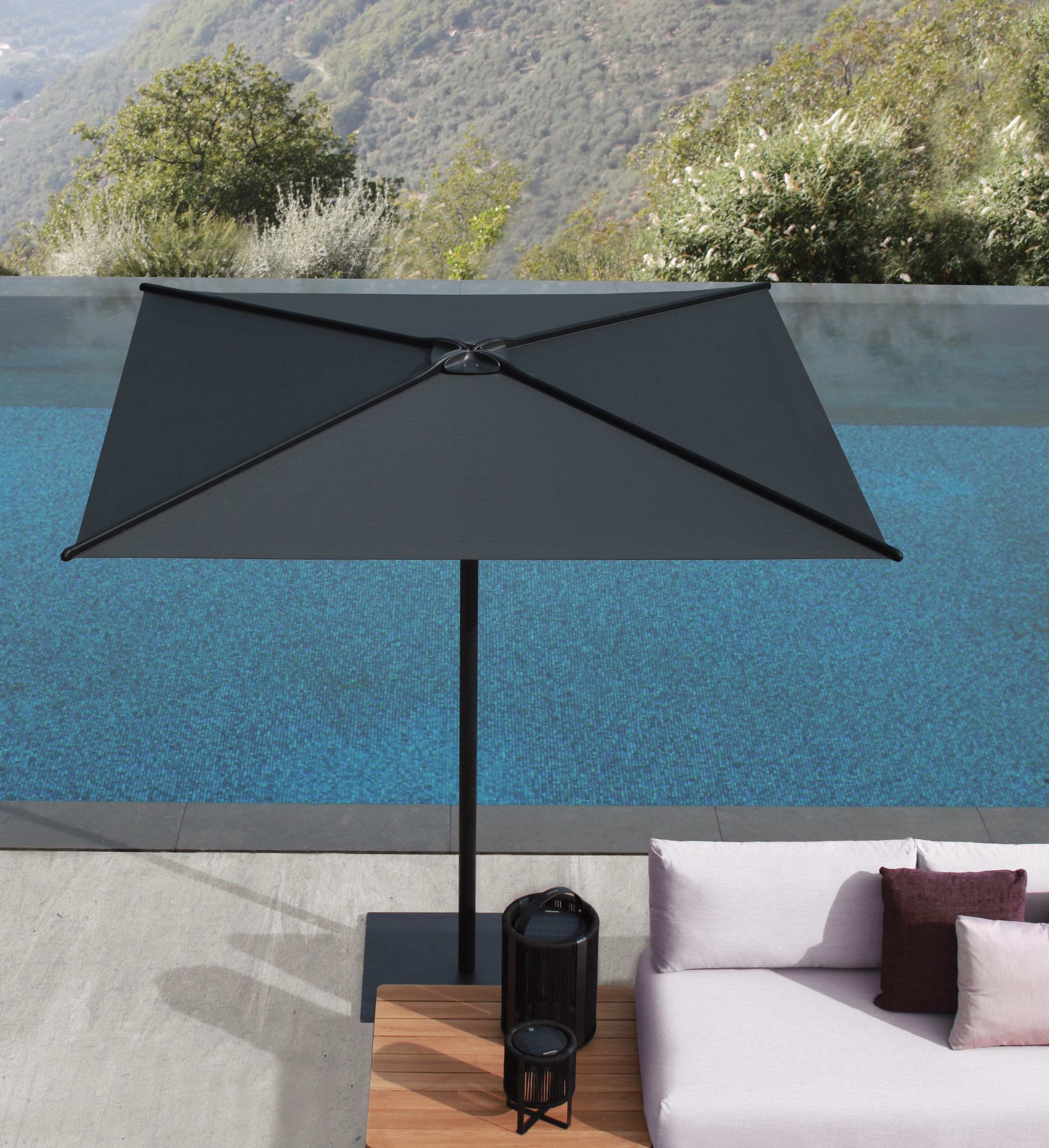 OAZZ | Square Garden umbrella By Royal Botania design Kris Van Puyvelde