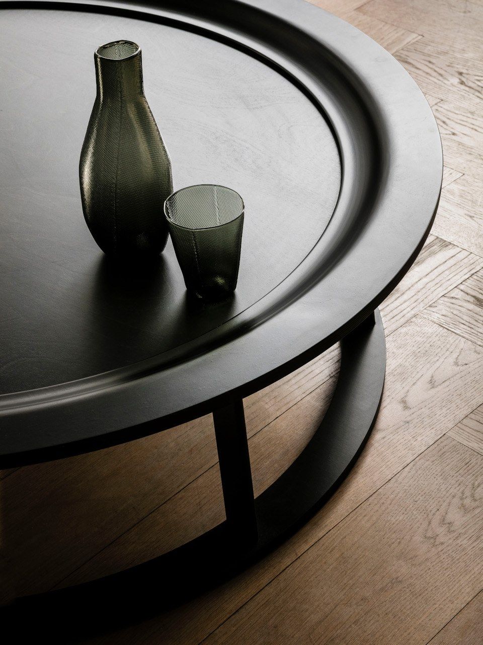Round coffee table OBI | Coffee table By Linteloo design Roderick Vos