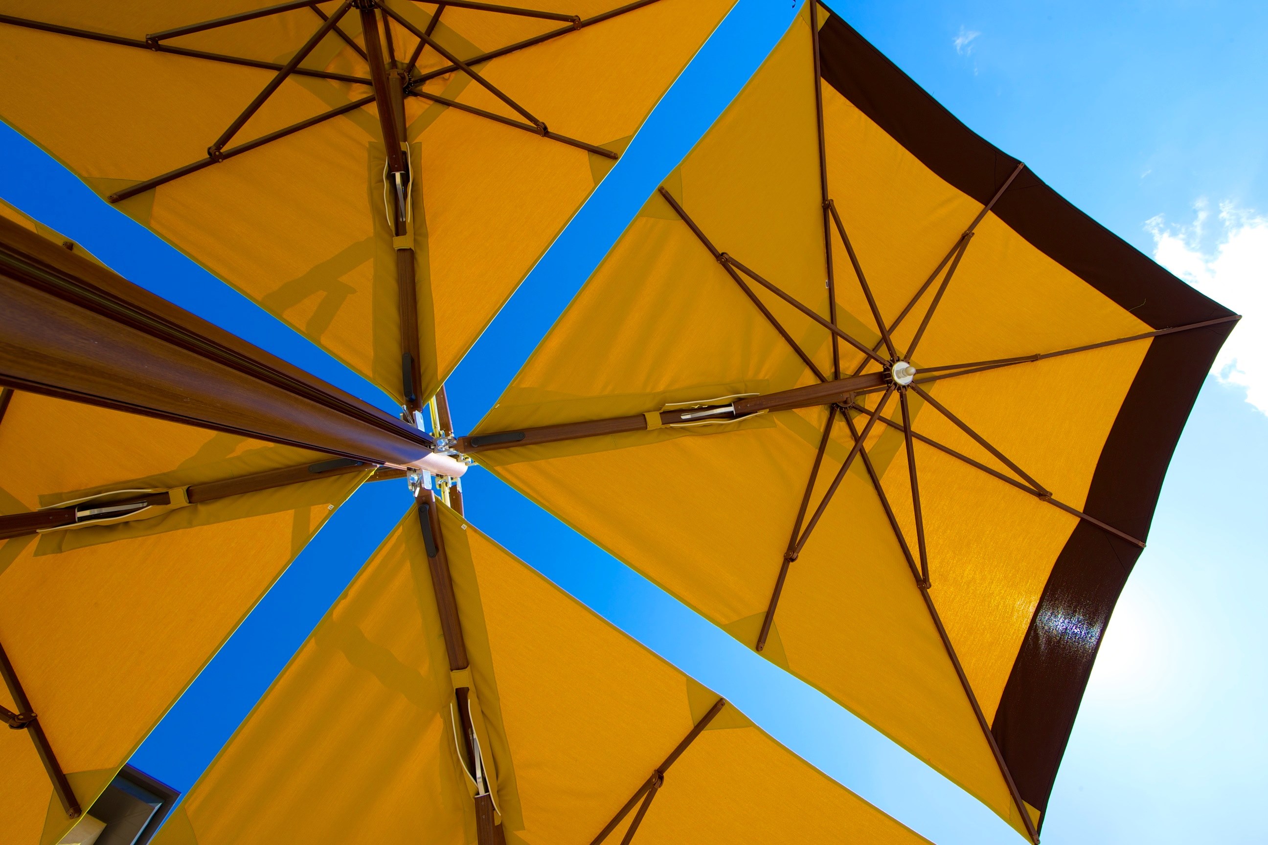 OCEAN MASTER M1 CANTILEVER - SHADE QUAD ombrellone By Tuuci