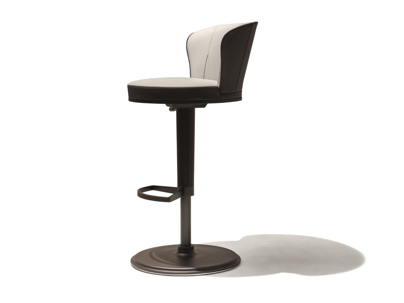 ODE 凳子 By Giorgetti | design Chi Wing Lo
