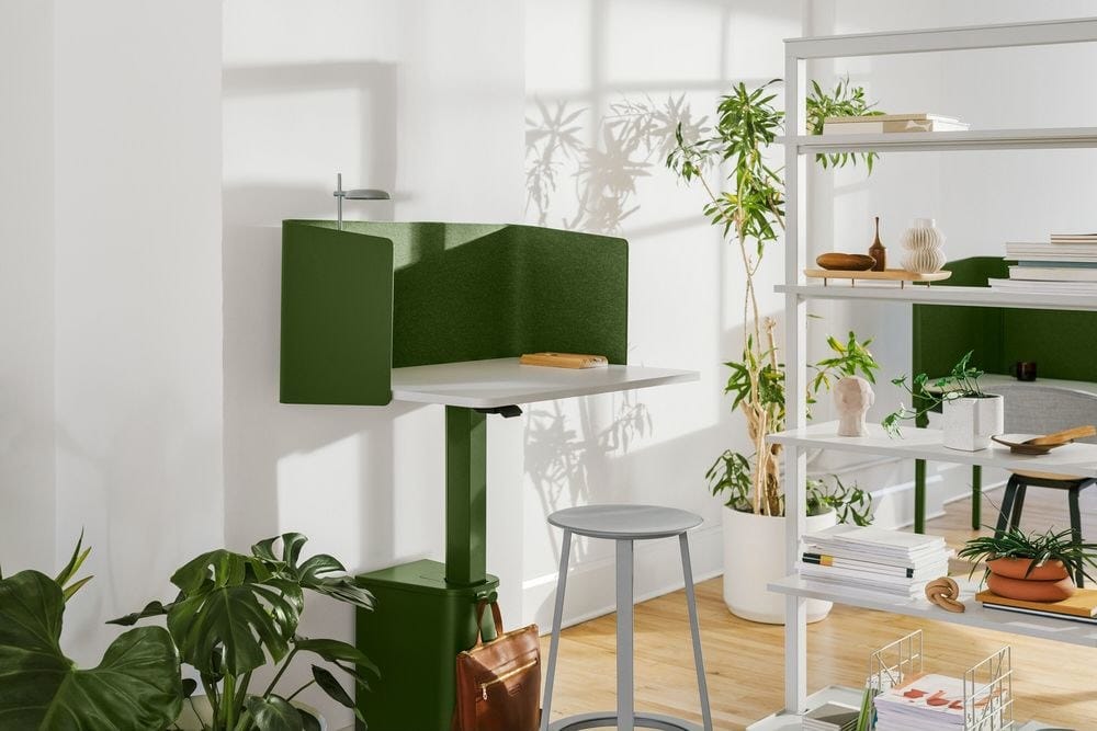 OE1 NOOK Office desk with sound absorbing screens By Herman Miller ...