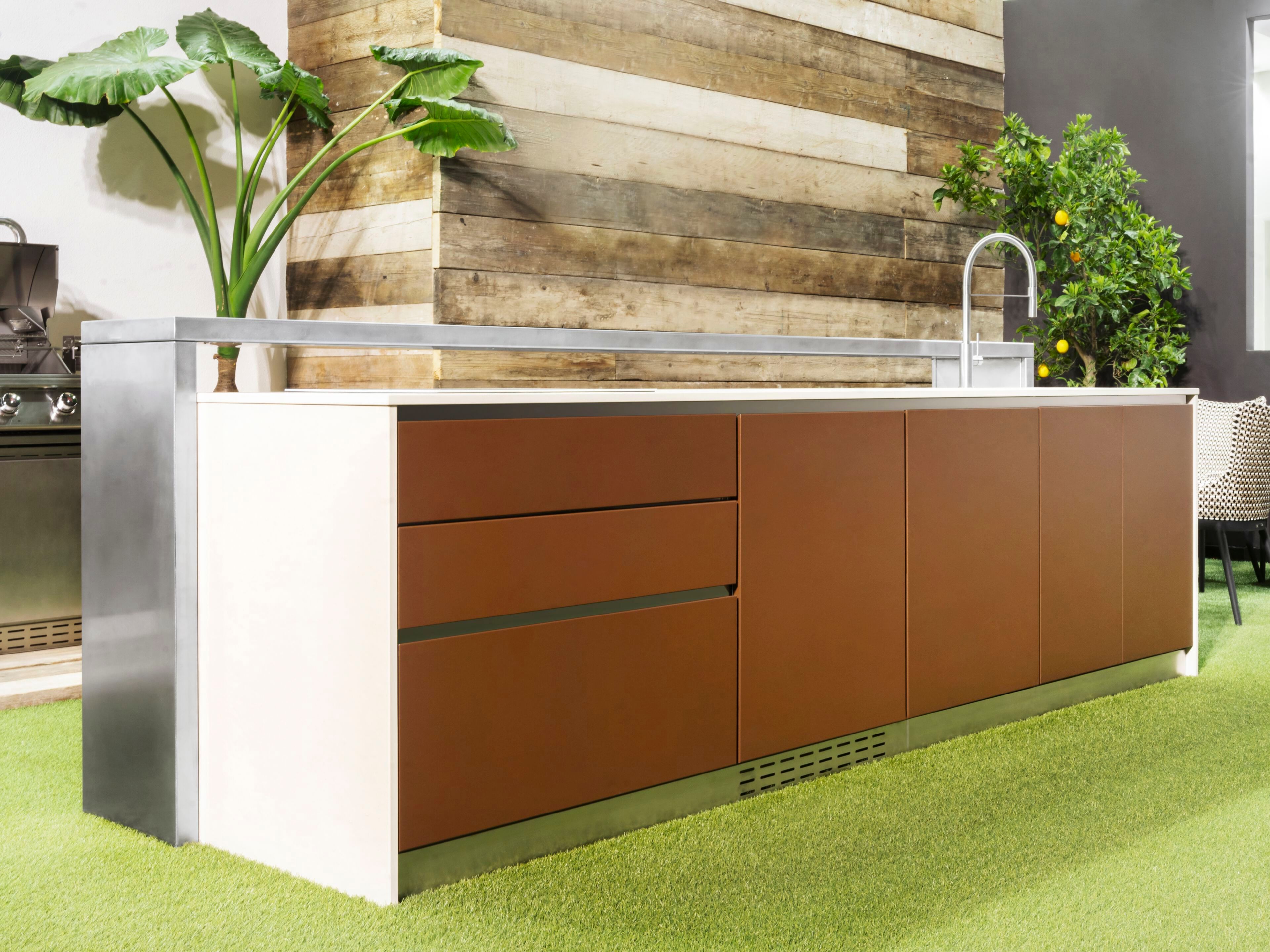 EMBOSSED MATT LACQUERED STAINLESS STEEL LIGHT RUST EFFECT Embossed matt ...