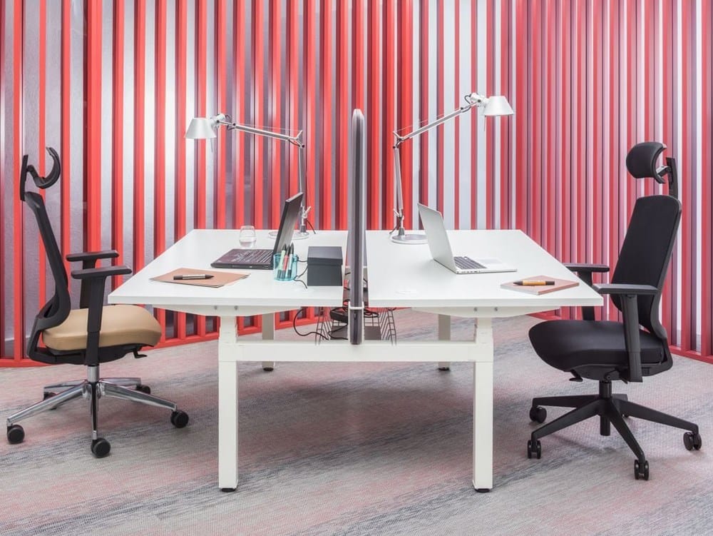 OGI DRIVE | Office workstation By MDD