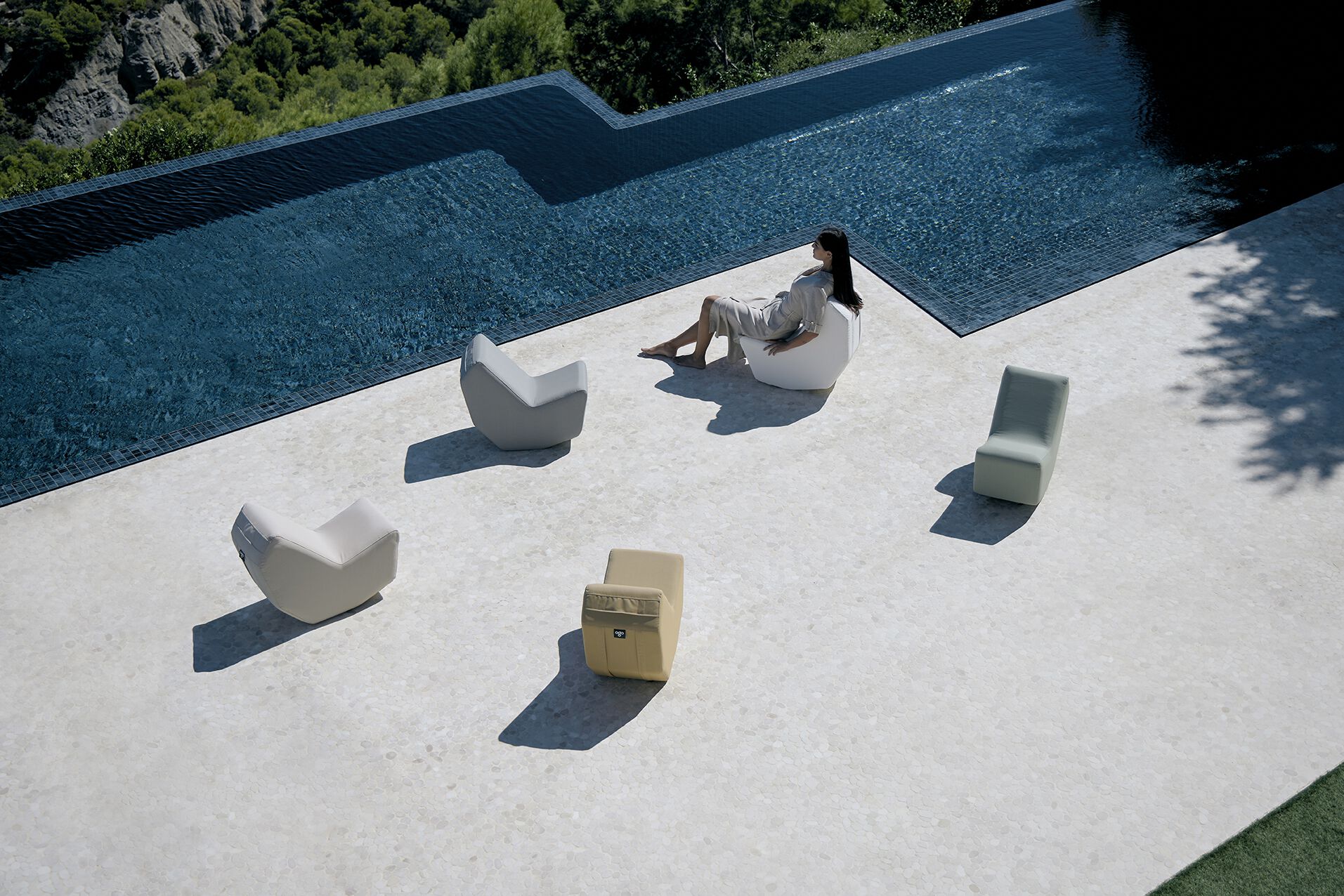 LOLA G Batyline® easy chair By OGO