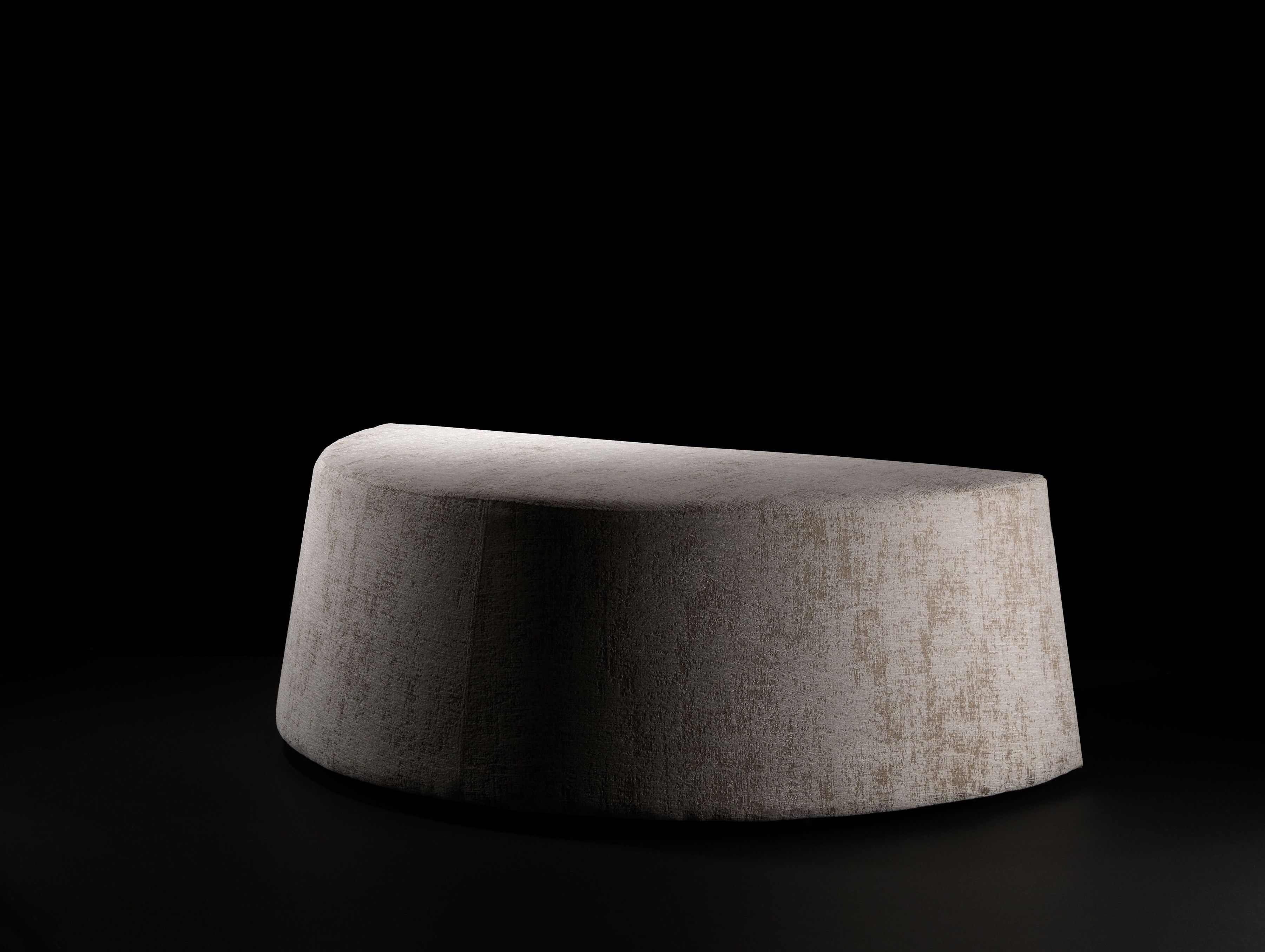 OLLI MEZZALUNA Upholstered fabric pouf By PF Stile