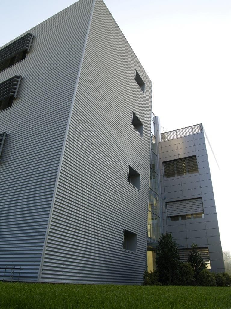 Sinusoidal sheet for wall clading OND-ALL 33 By Alubel