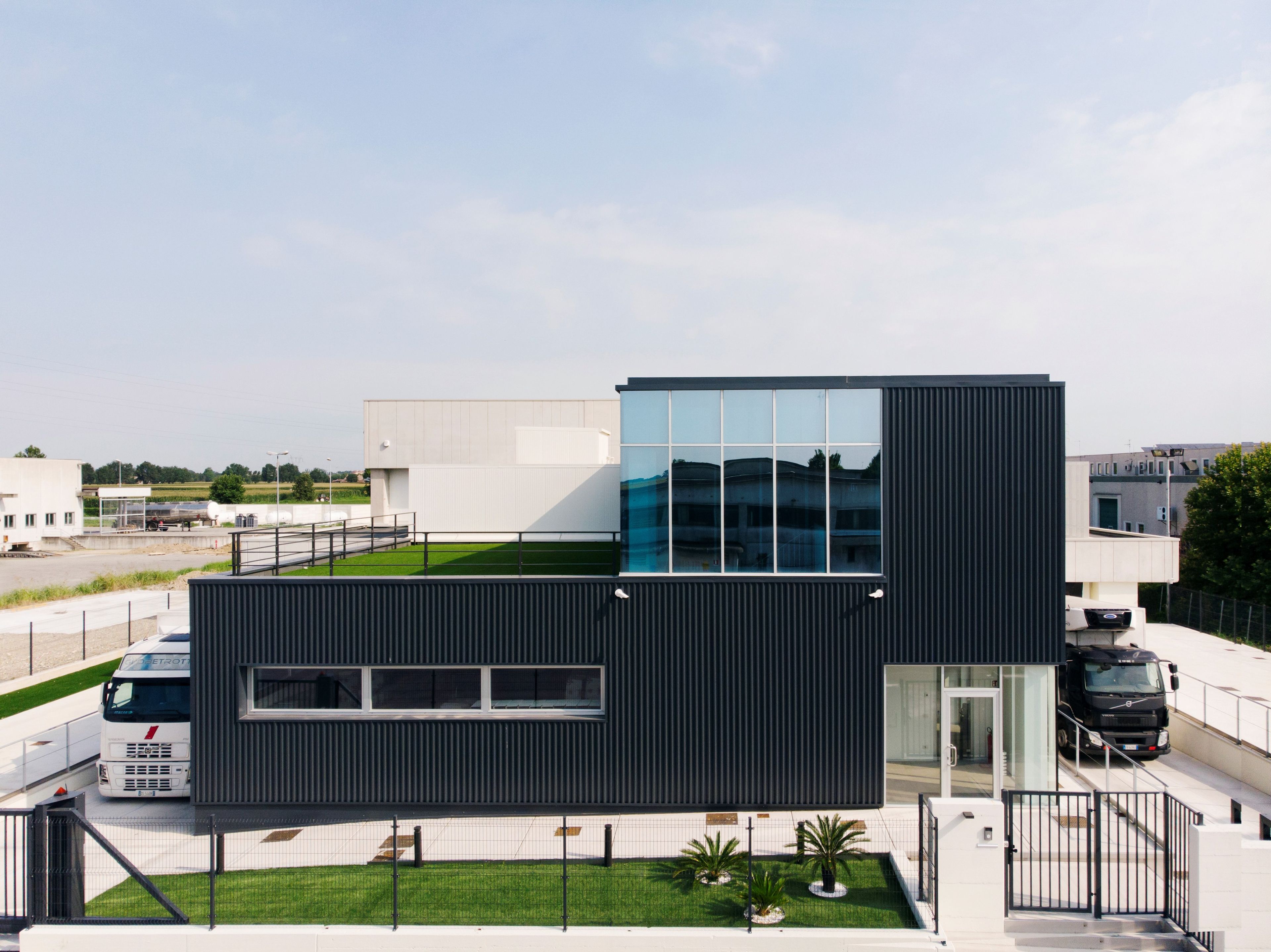 Sinusoidal sheet for wall clading OND-ALL 33 By Alubel