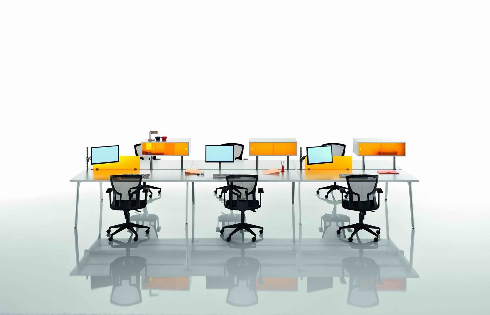 OP | Workstation screen By MASCAGNI design Claudio Bellini