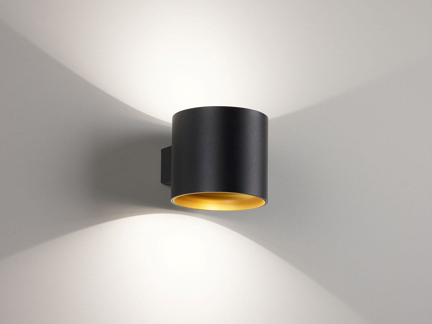 ORBIT LED wall light By Delta Light