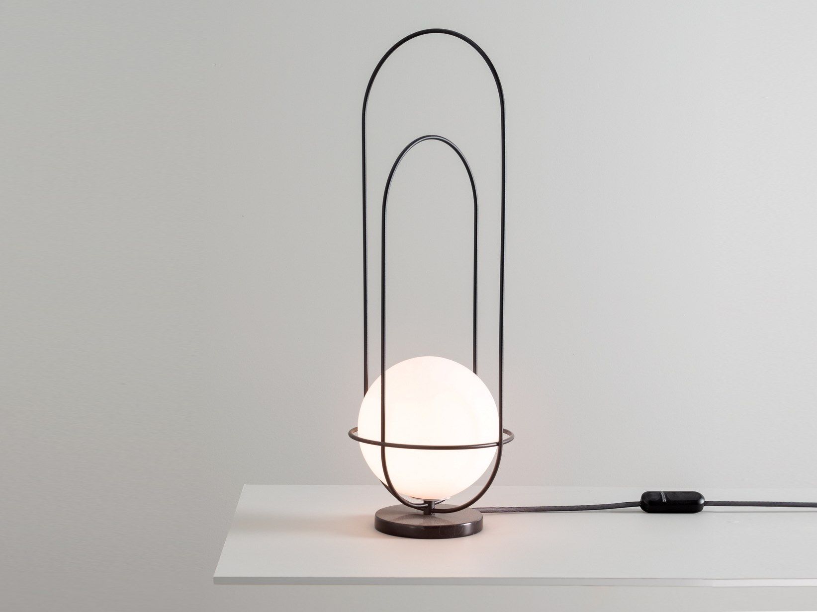 ORBIT | Lampada da tavolo Collezione Orbit By ANDlight design Lukas Peet