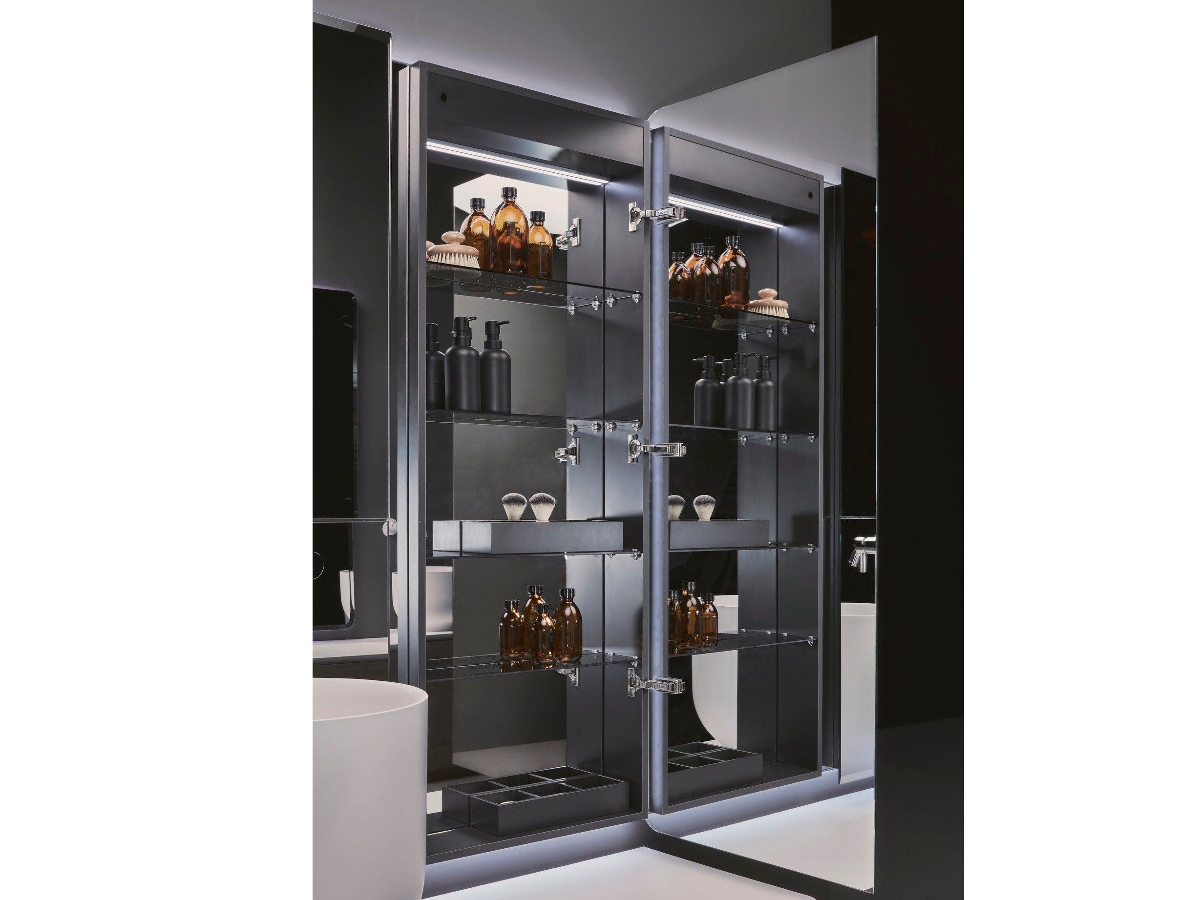 ORIGIN | Mirror with cabinet By INBANI design Seung-Yong Song