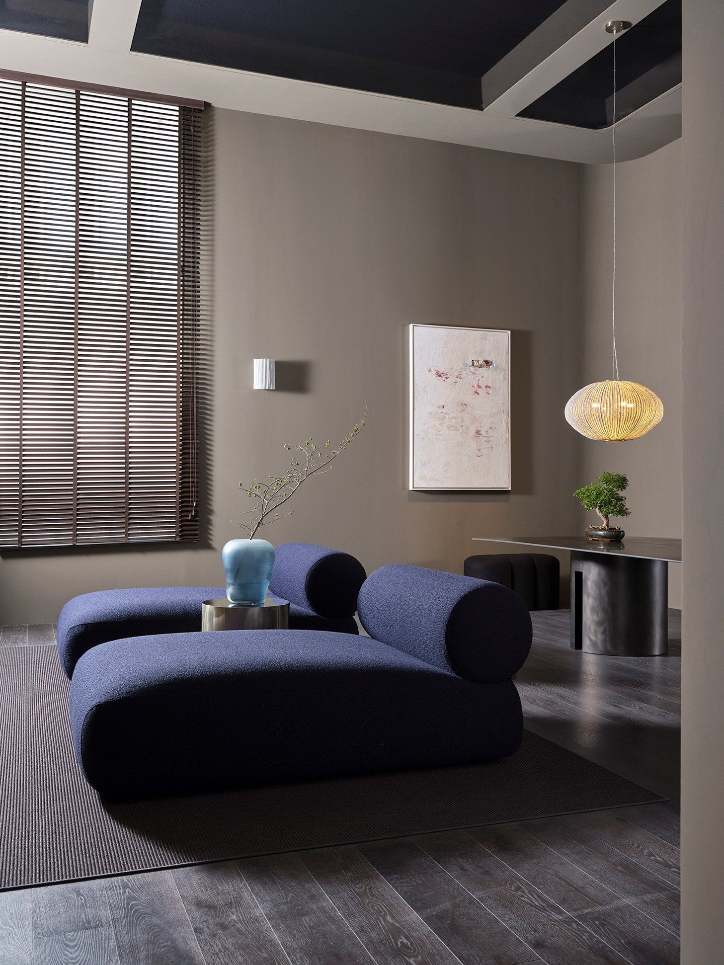 OSCAR Fabric fireside chair By Meridiani | design Andrea Parisio