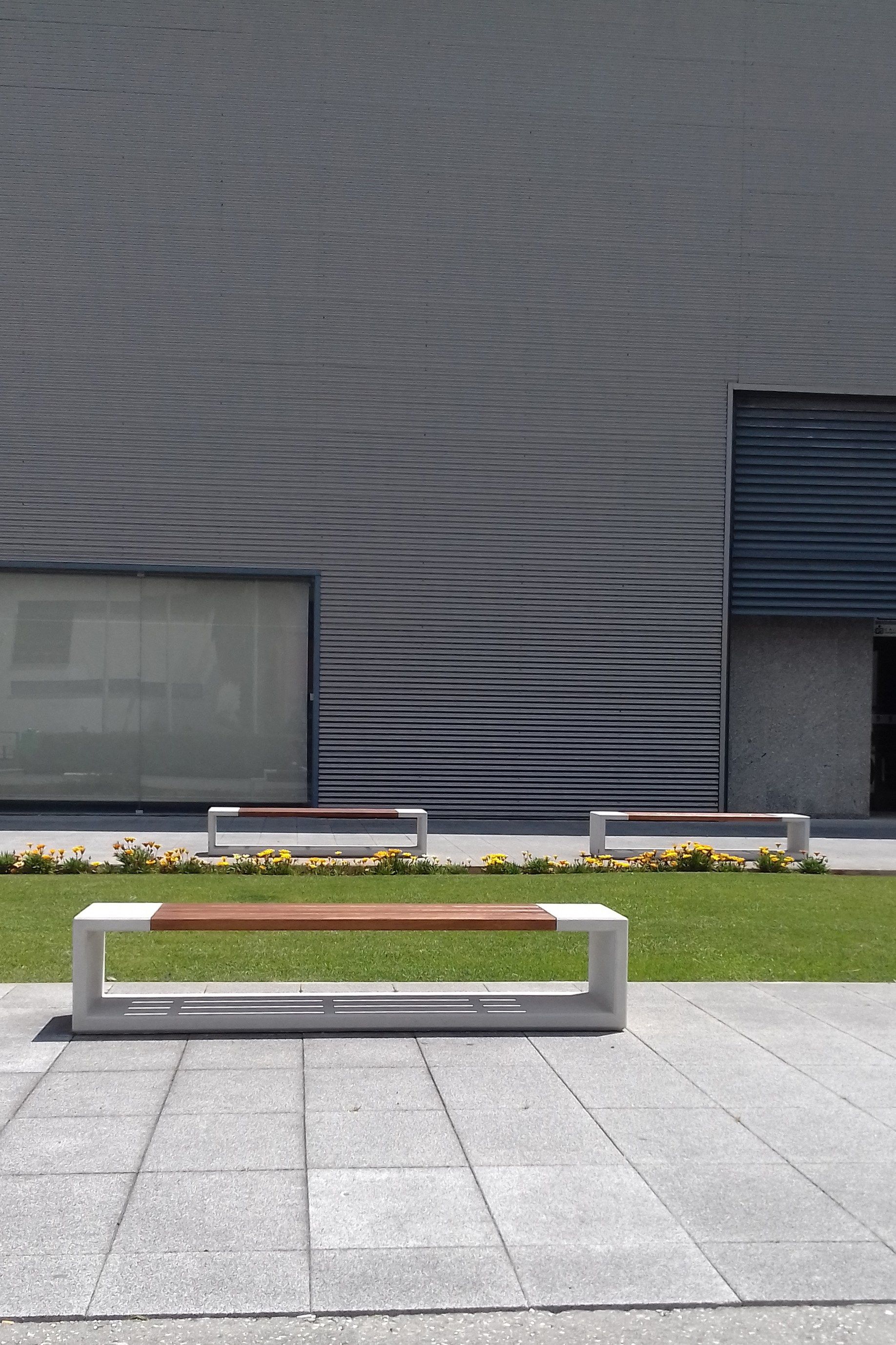 OUTLINE | Bench Outline Collection By SIT design Gonçalo Silva