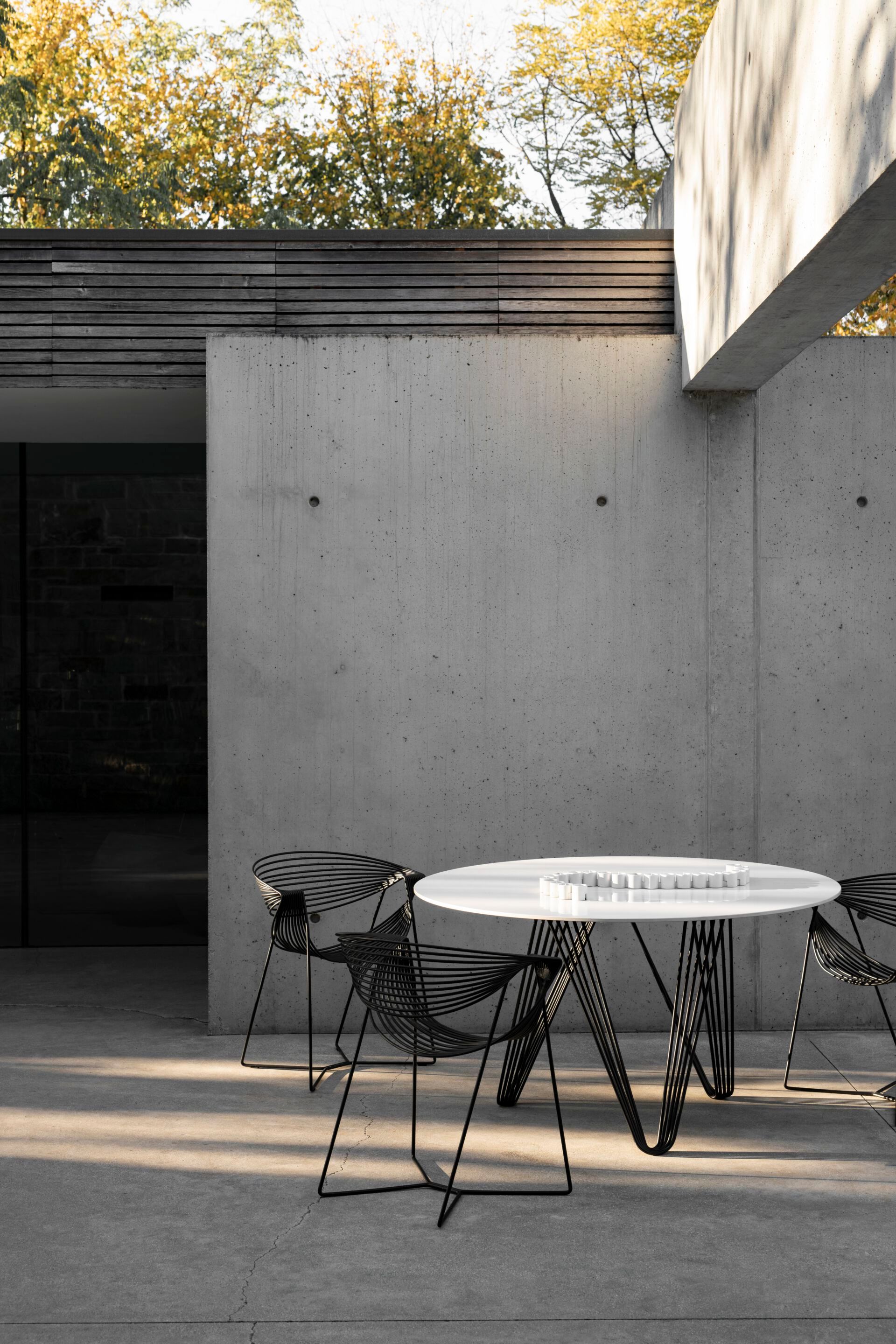 PACEMAKER Table By OUTOO