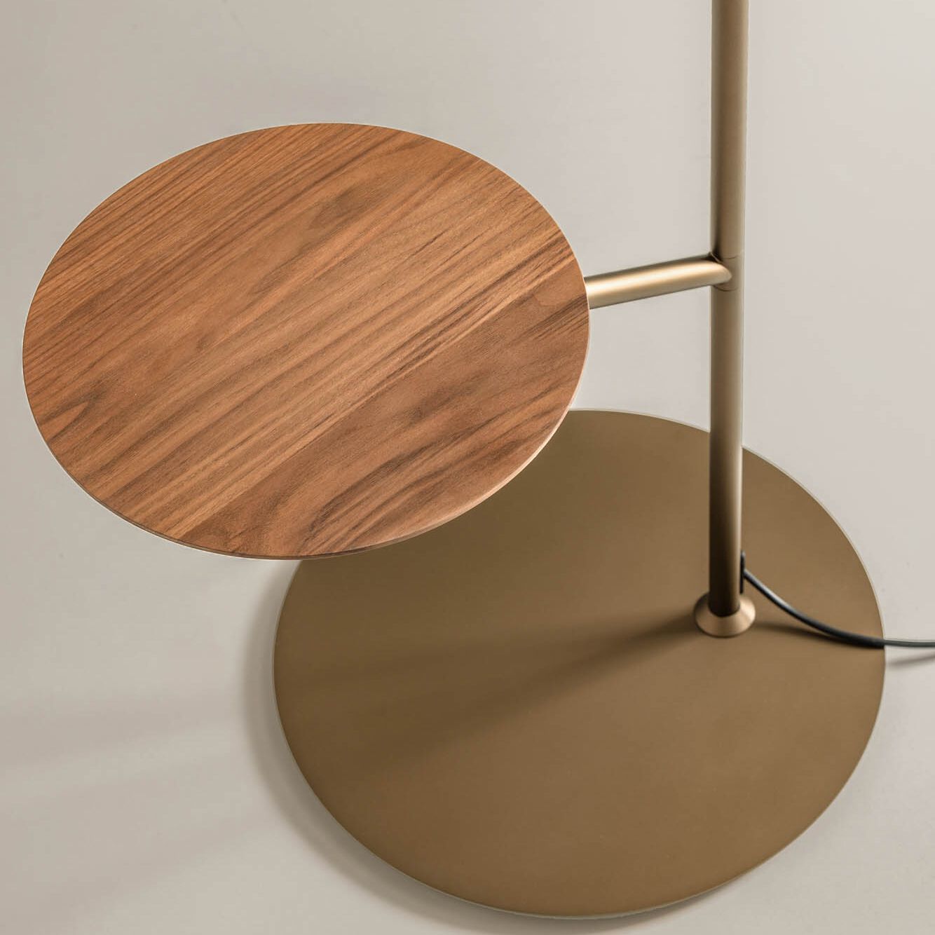 OVERFLY PT Floor lamp By Olev | design Marc Sadler