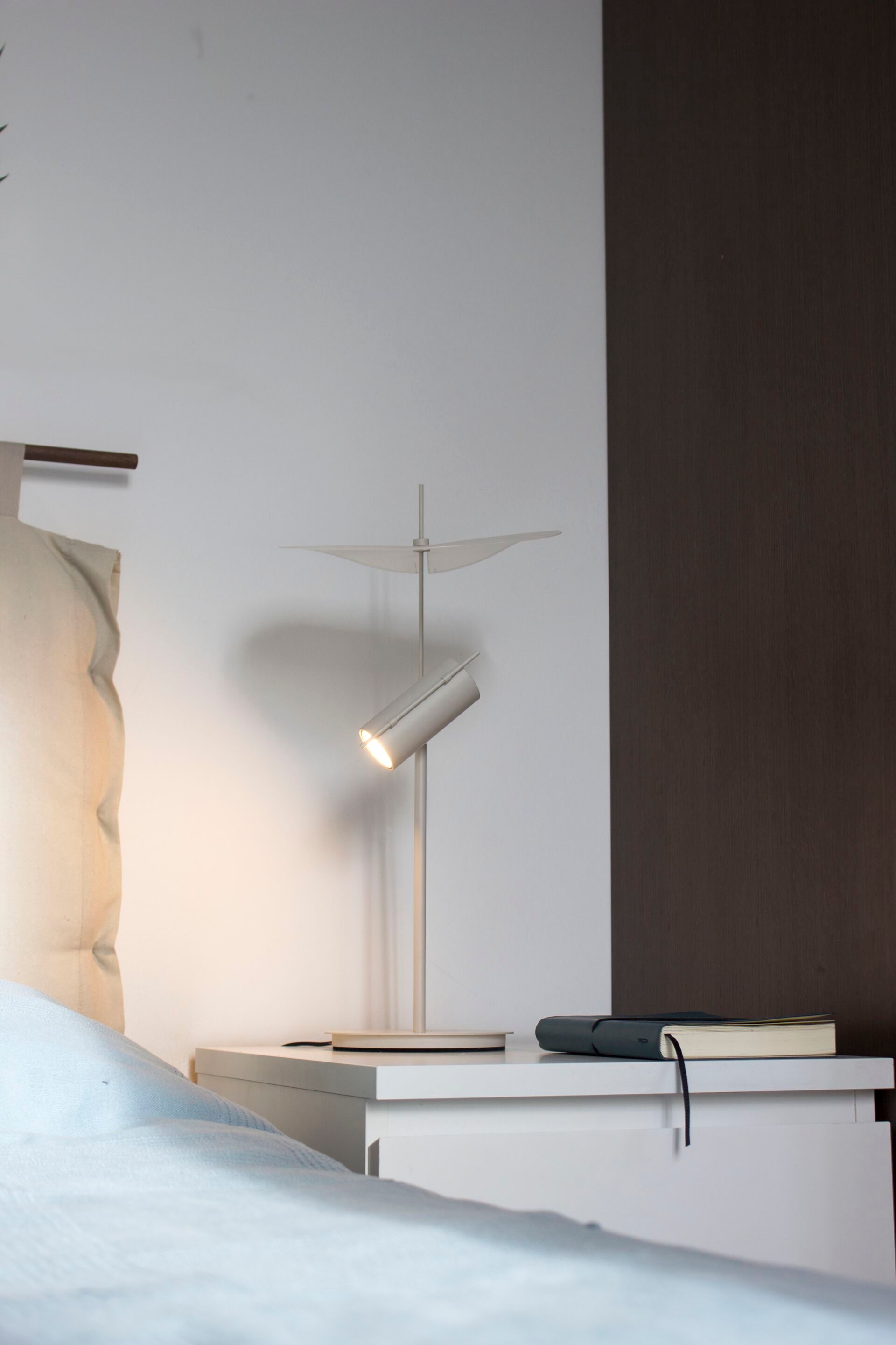 STILLA Table lamp By OliveLab