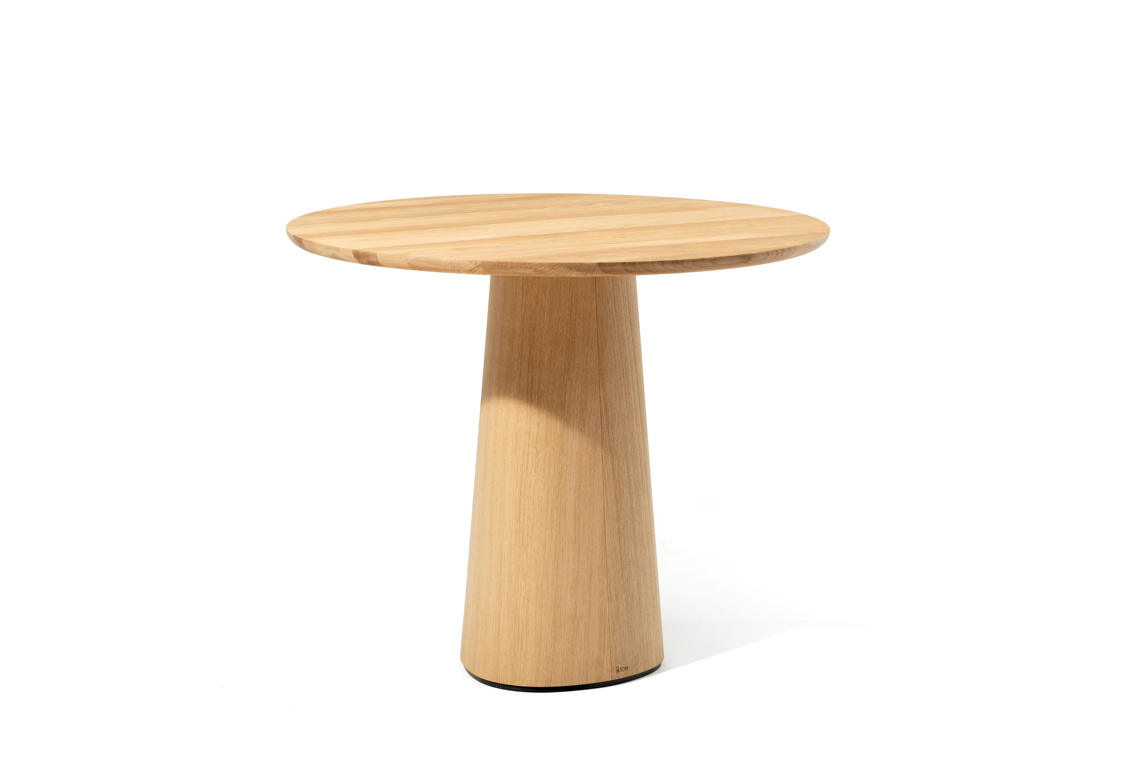 P.O.V. 461 Table By TON | design kaschkasch