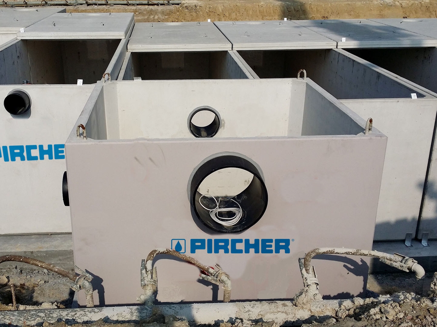 Bodenablauf aus Beton P.R. | Discharge / retention tank By Pircher