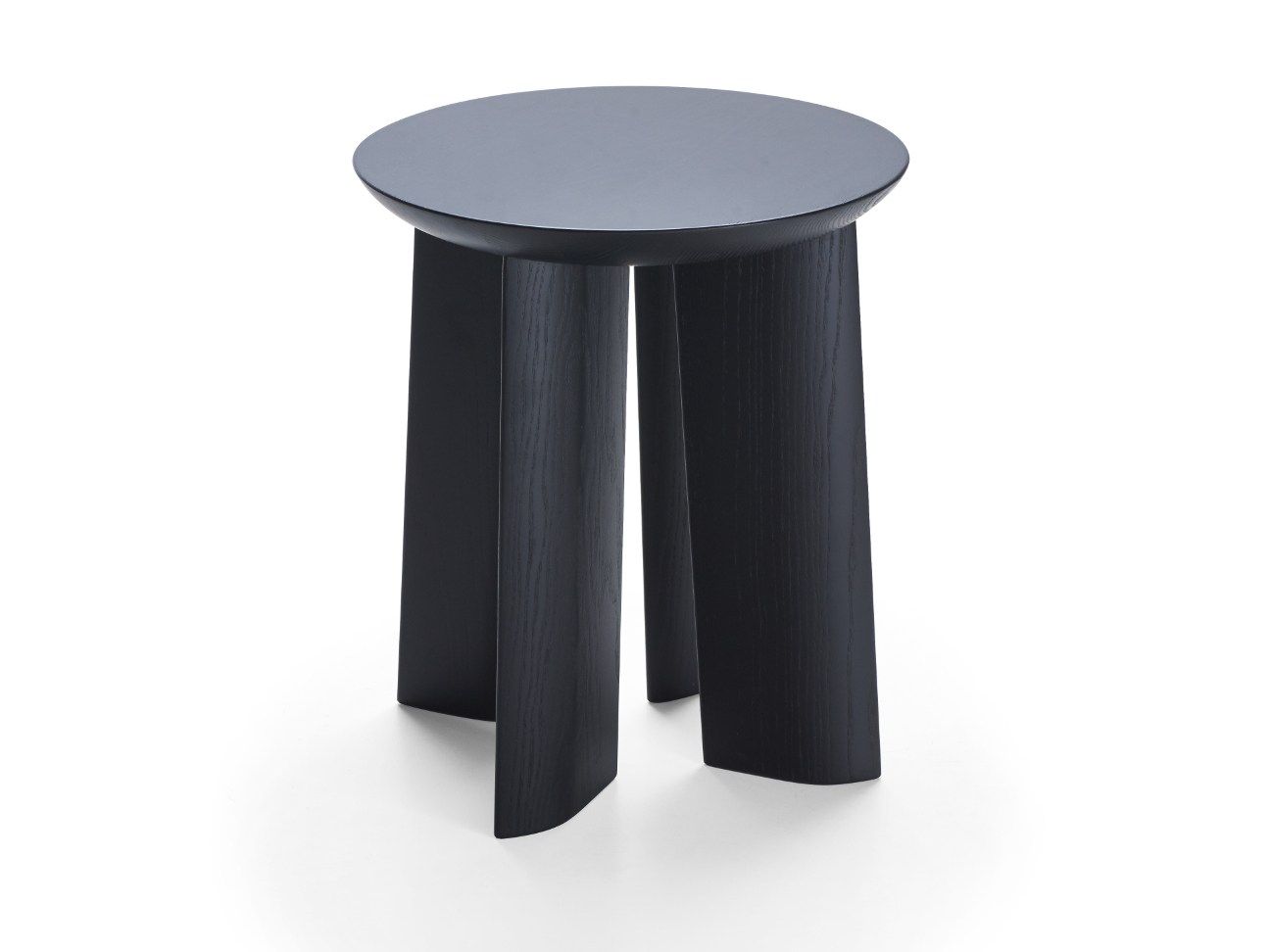 P68 | Coffee table By more design Peter Fehrentz