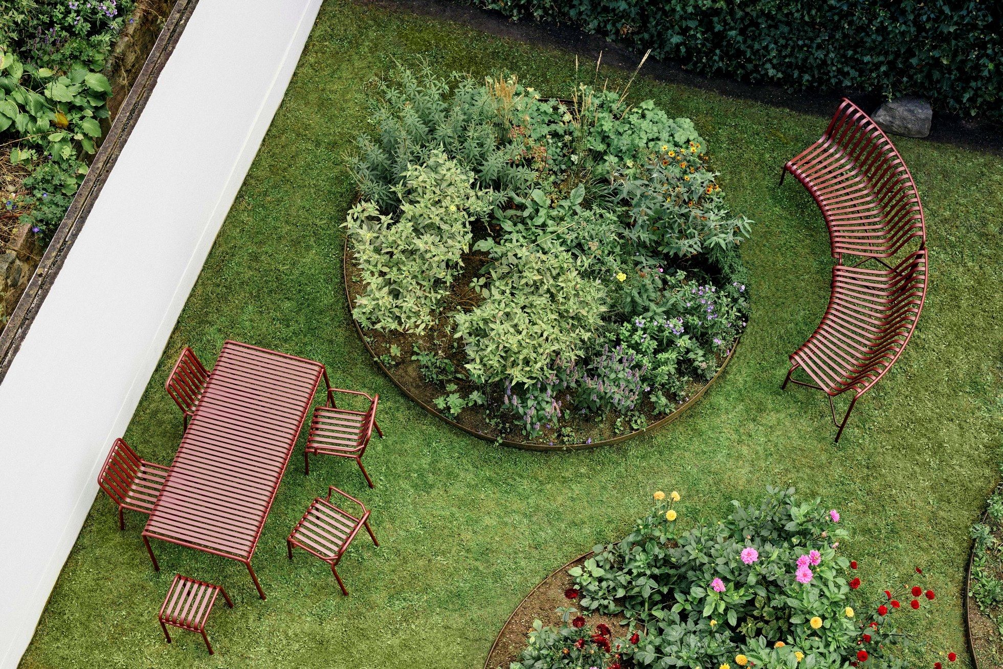 PALISSADE Rectangular steel garden table By Hay | design Ronan & Erwan ...