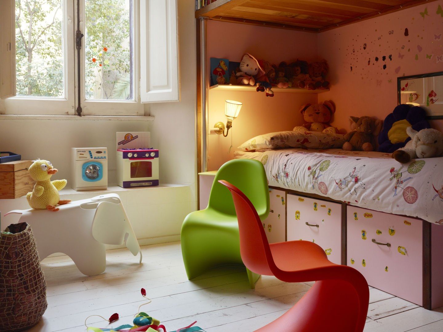 PANTON JUNIOR Polypropylene kids chair By Vitra | design Verner Panton