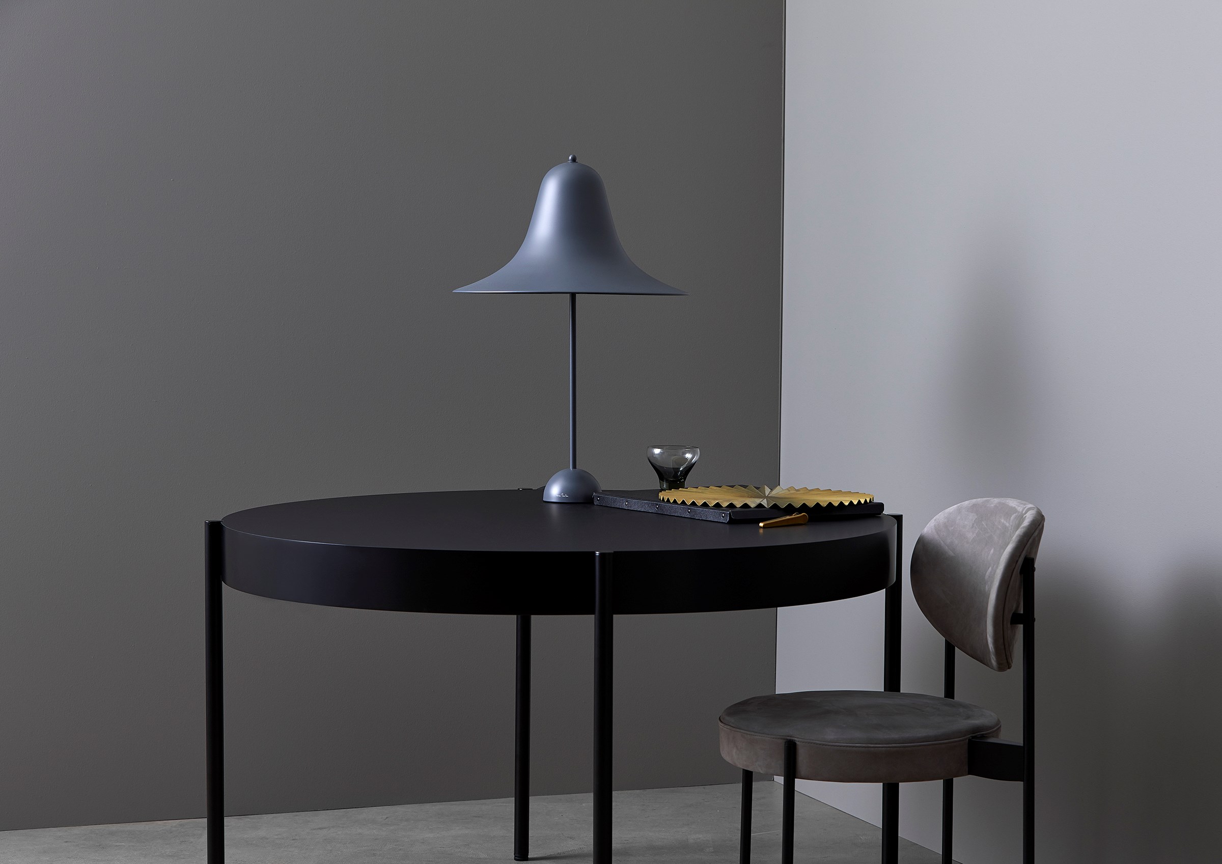 PANTOP | Table lamp By Verpan