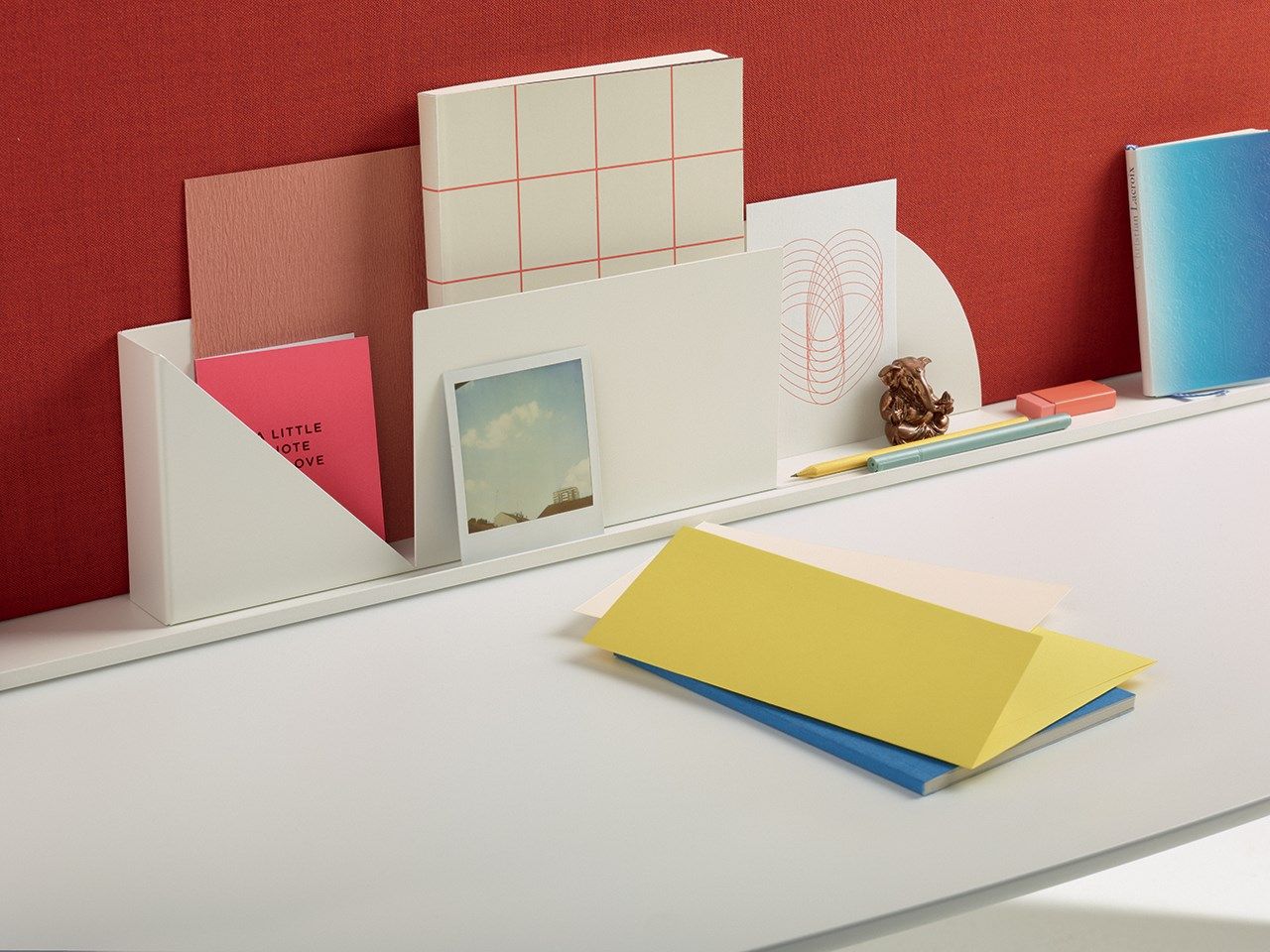 PARAVAN MOOD | Desk tray organizer By arper design Lievore Altherr