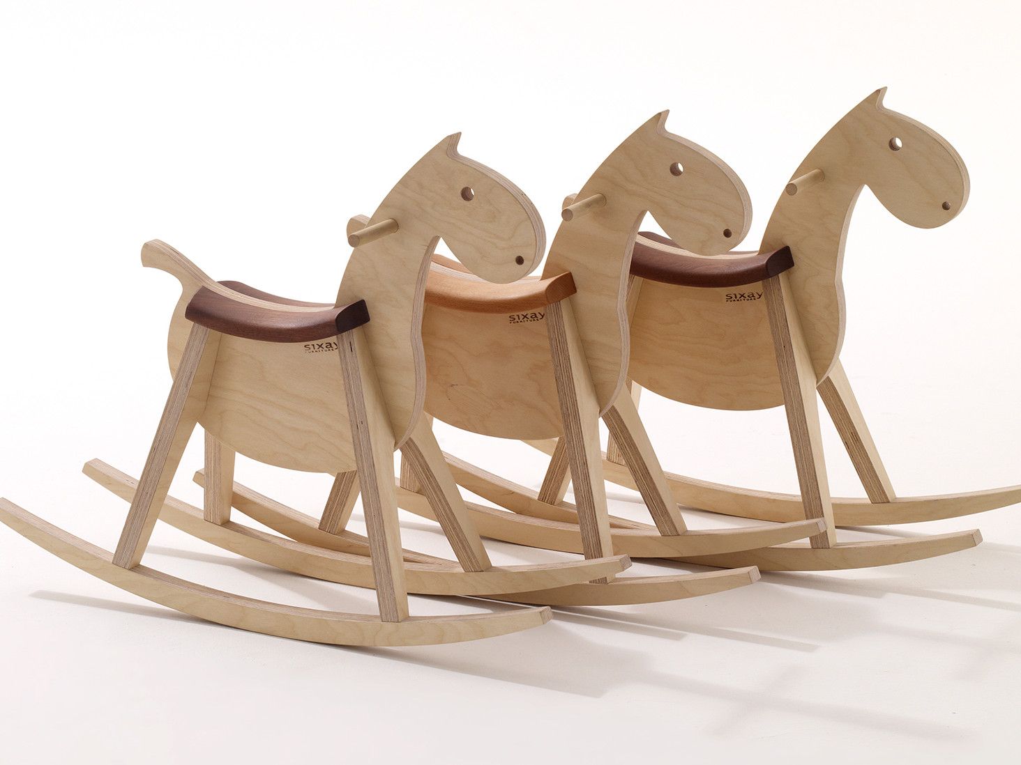 PARIPA | Rocking horse By sixay furniture design László Szikszai