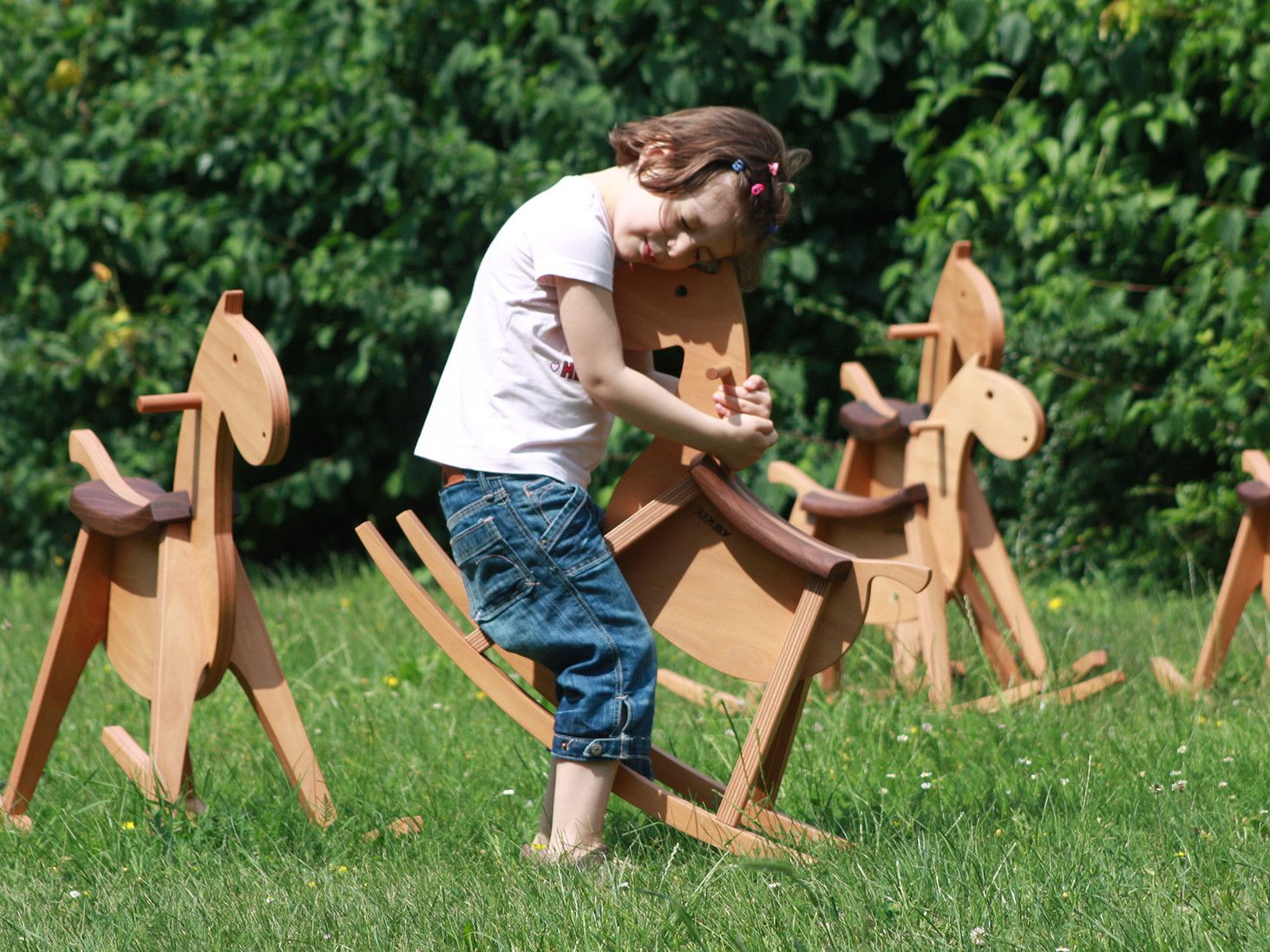 PARIPA | Rocking horse By sixay furniture design László Szikszai