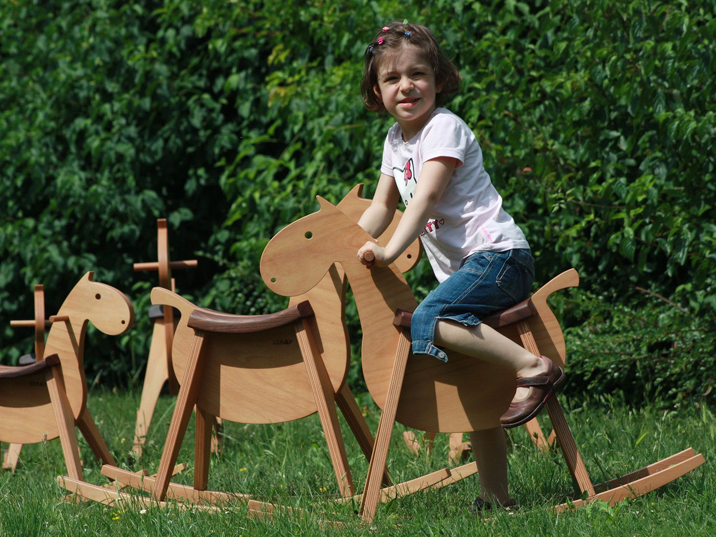 PARIPA | Rocking horse By sixay furniture design László Szikszai