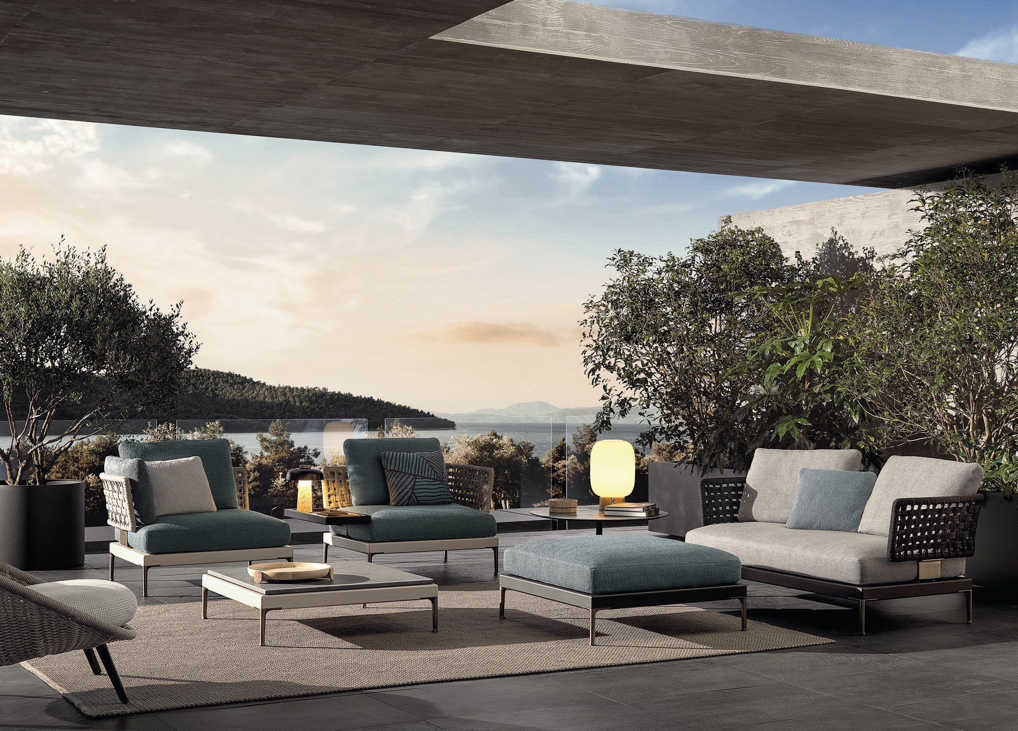 PATIO | Garden bench By Minotti design GamFratesi