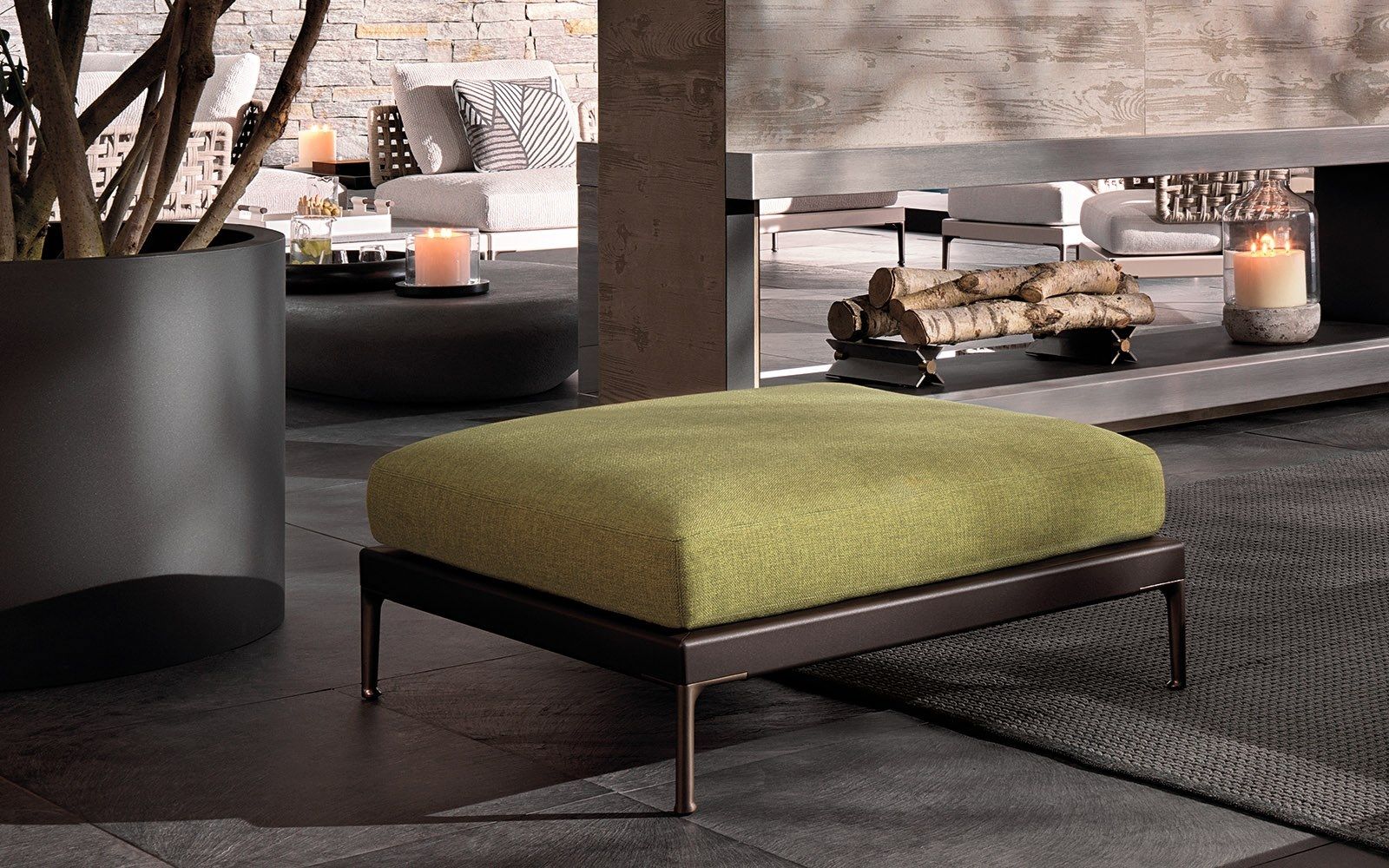 PATIO | Garden bench By Minotti design GamFratesi