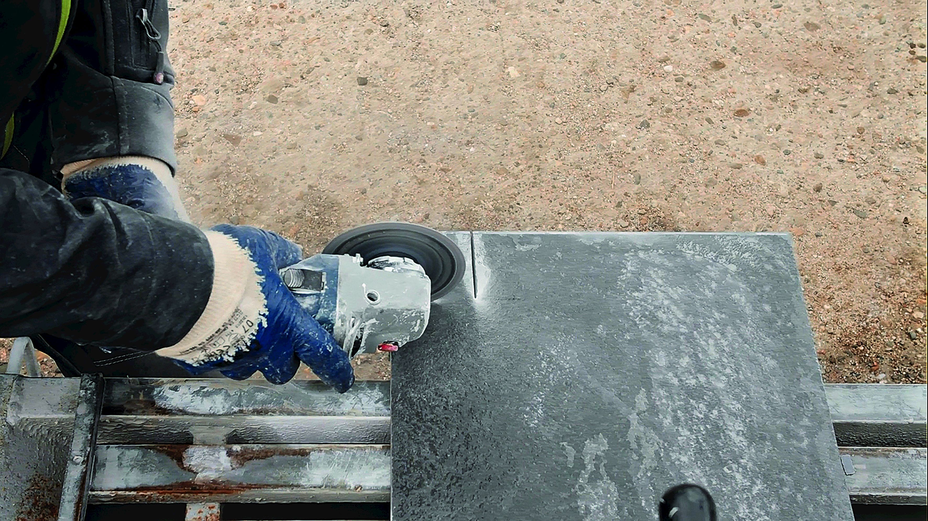 PAVE AND GO OUTDOOR Outdoor system of tiles with vertical interlocking ...