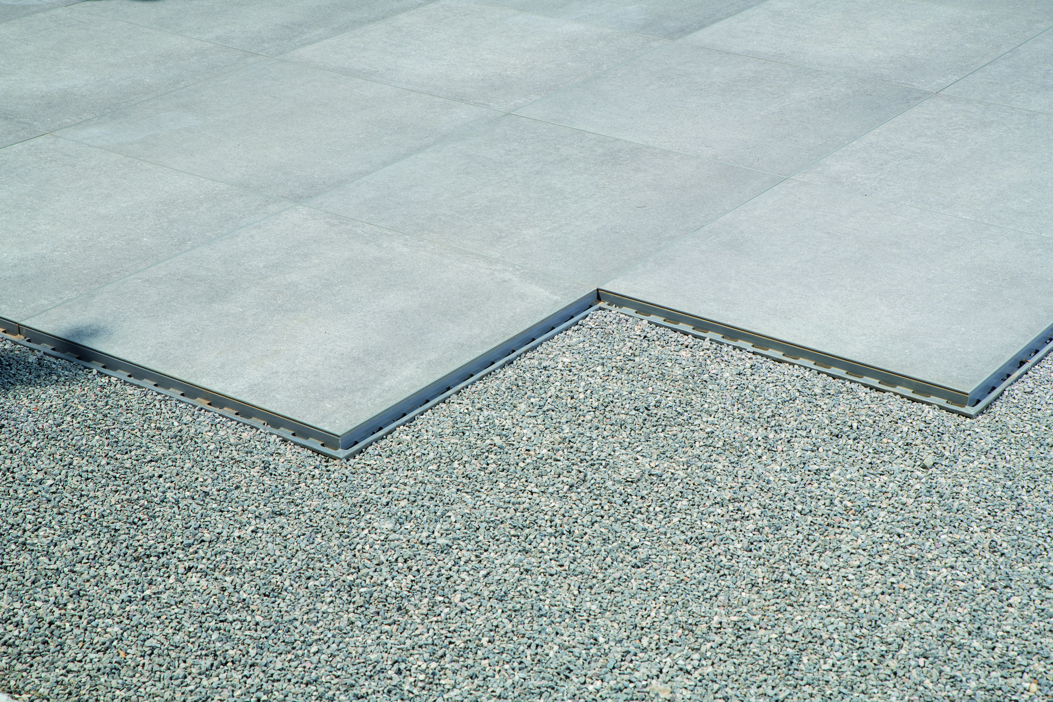 PAVE AND GO OUTDOOR Outdoor system of tiles with vertical interlocking ...