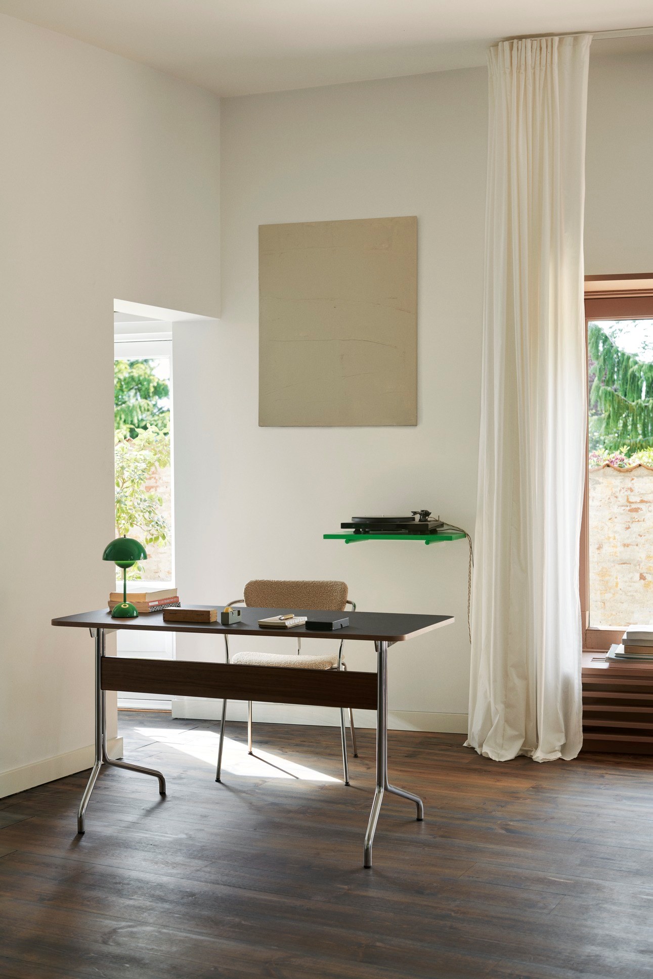 PAVILION AV16 Bureau By &TRADITION design Anderssen & Voll