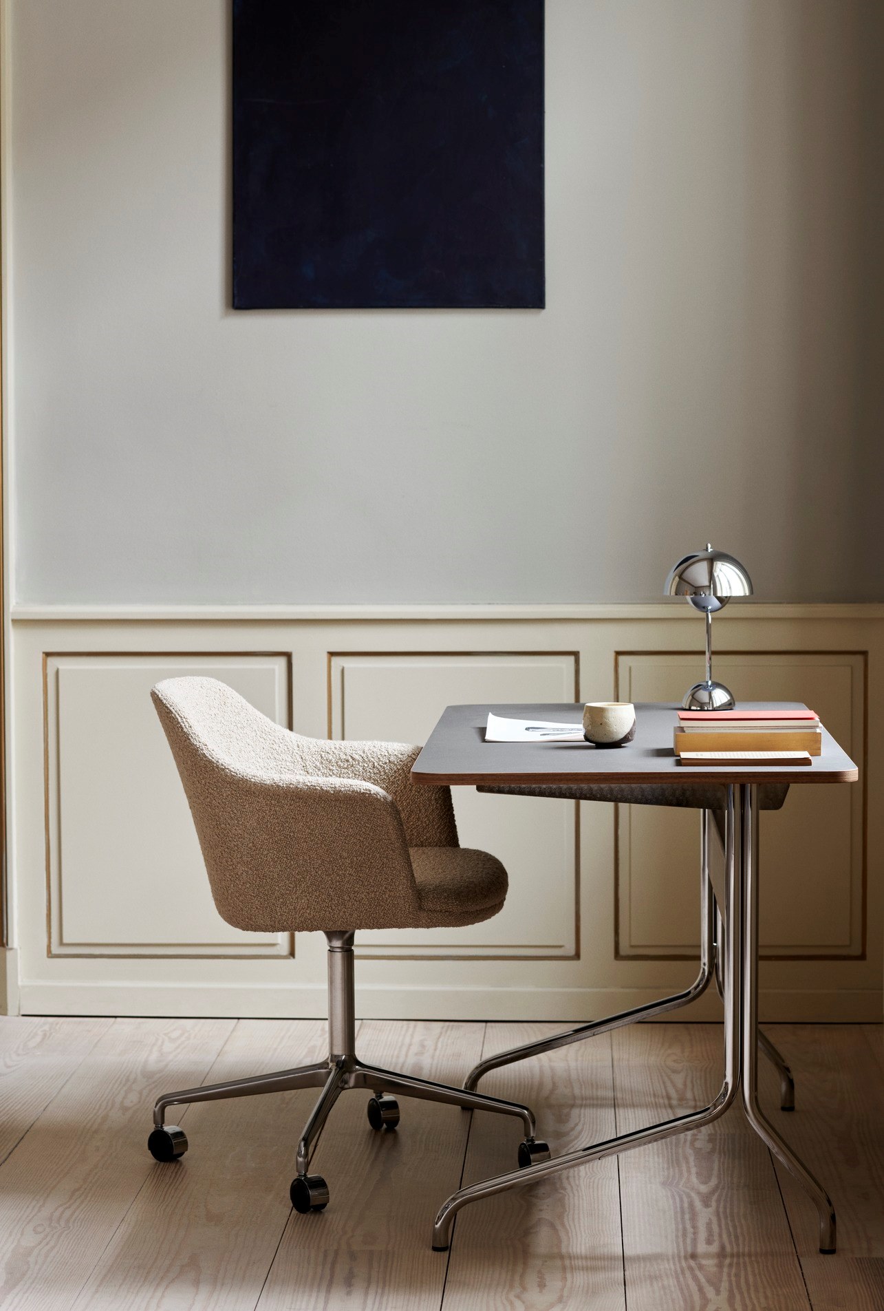PAVILION AV16 Bureau By &TRADITION design Anderssen & Voll