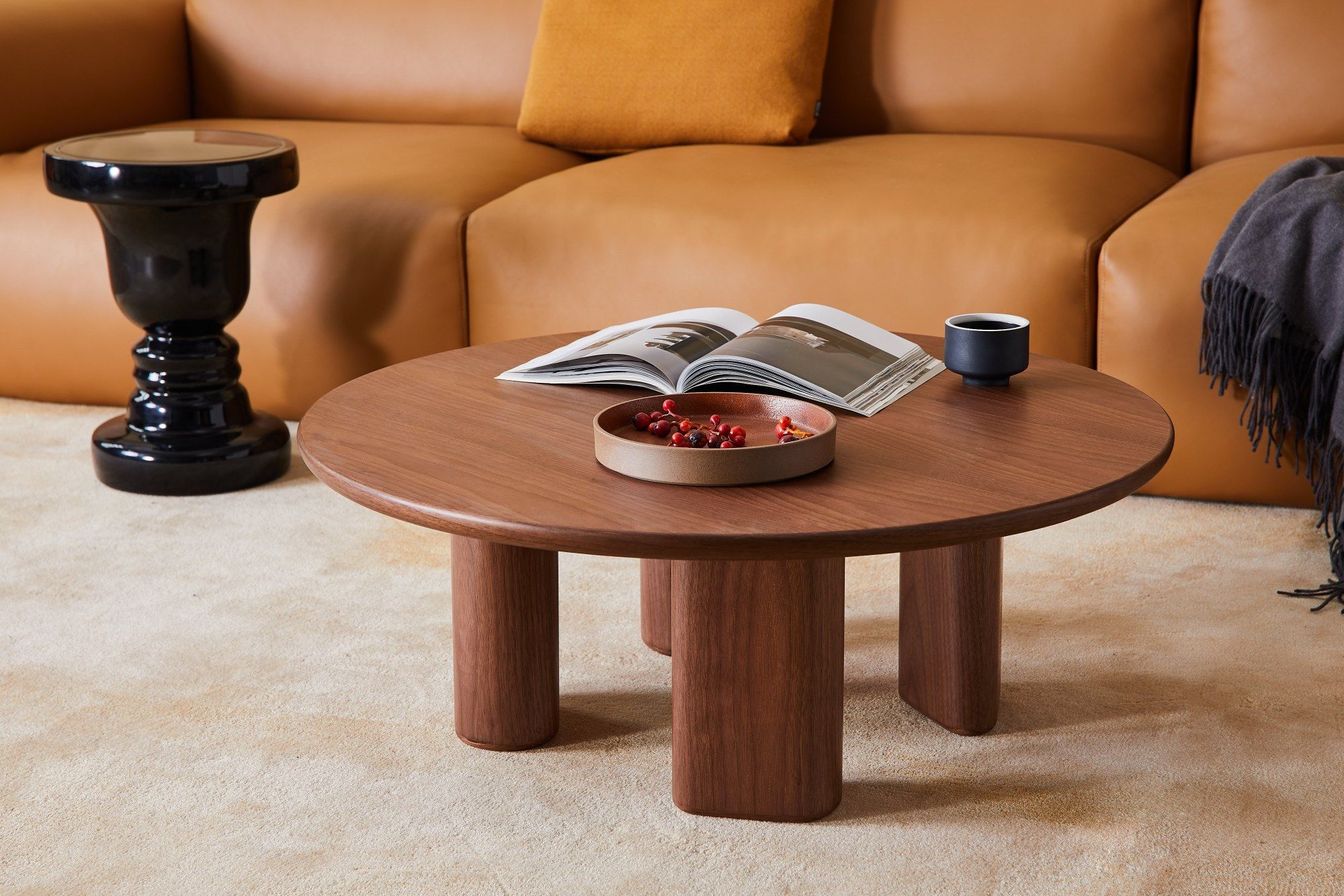 PEBBLE | Round coffee table Low round MDF coffee table By grado design ...