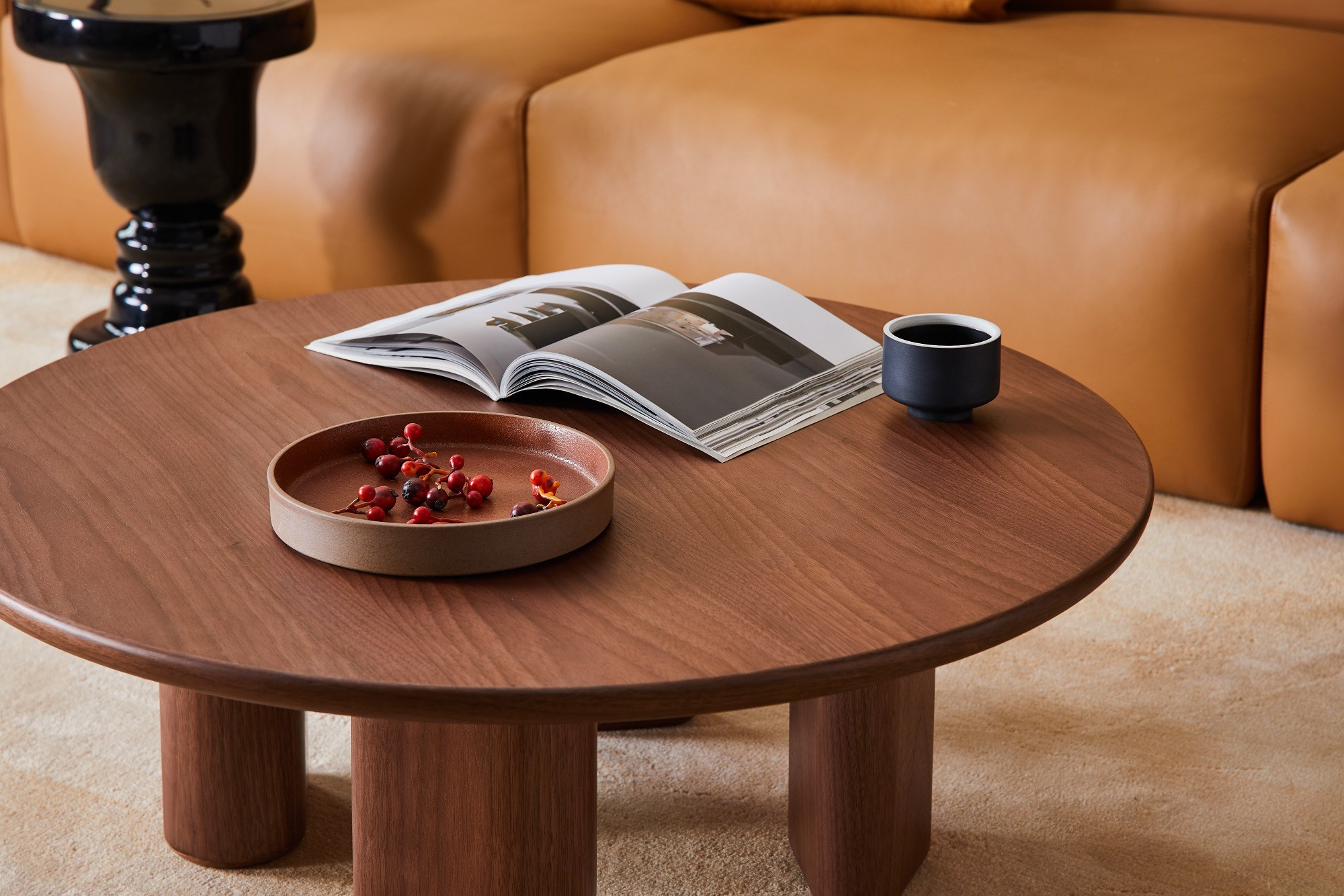 PEBBLE | Round coffee table Low round MDF coffee table By grado design ...