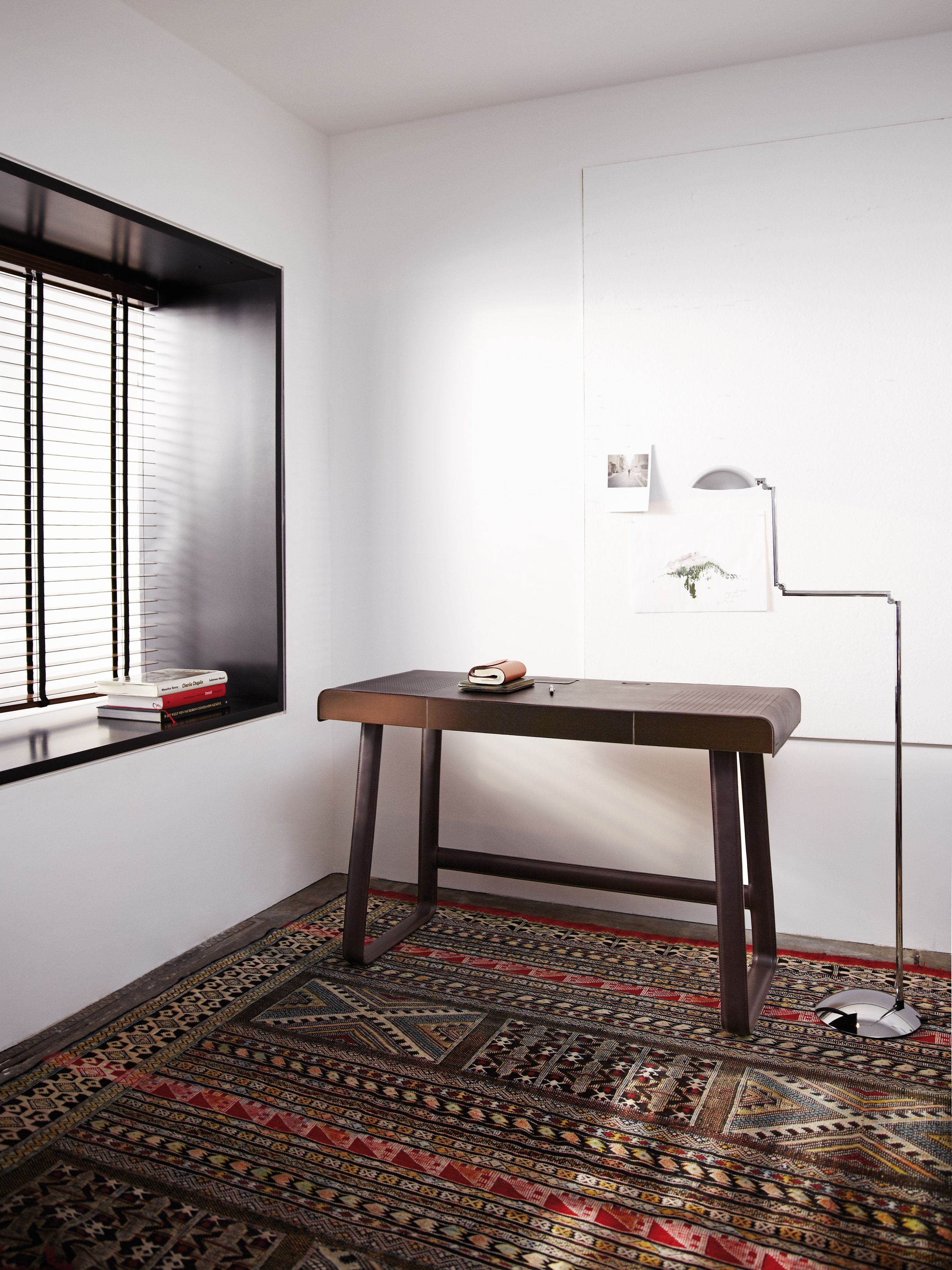 PEGASUS HOME DESK Writing desk By ClassiCon