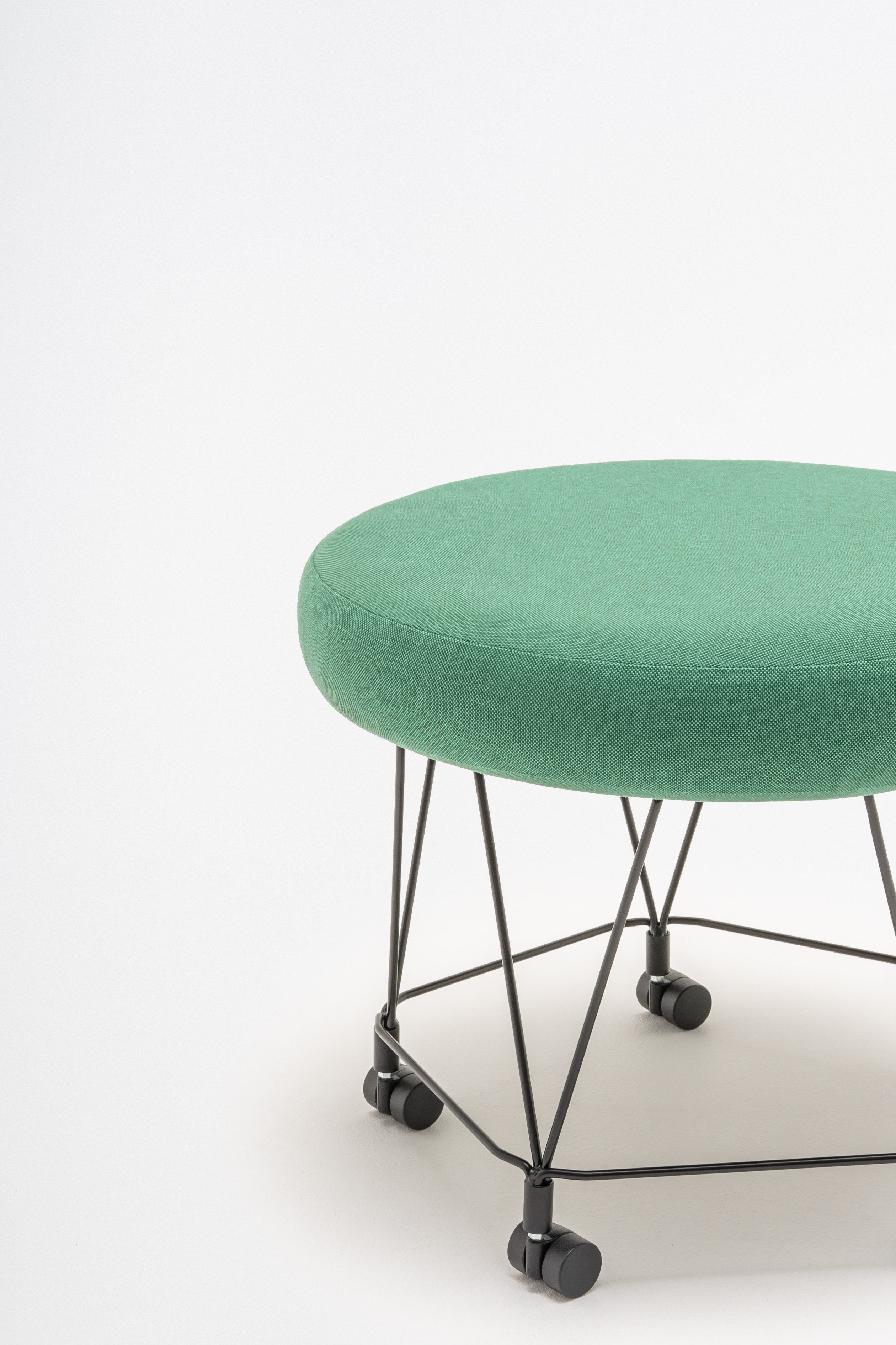 PENTAL | Pouf with castors By MDD