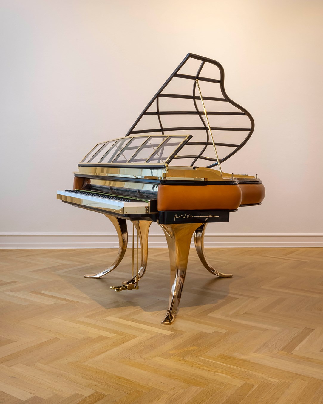 Pianoforte in ottone e pelle PH GRAND PIANO LEGACY - PH Furniture ...
